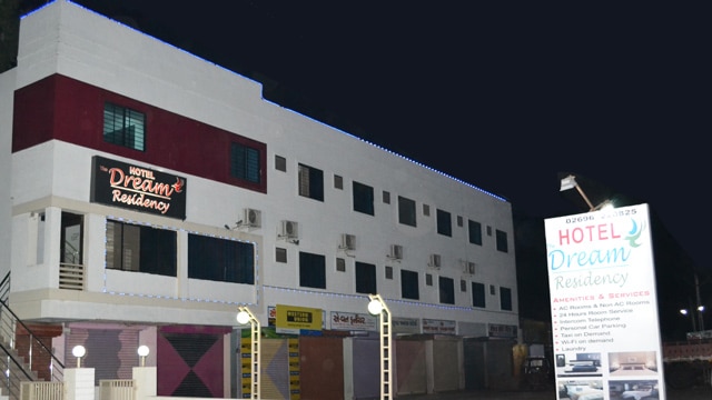 Hotel The Dream Residency 𝗕𝗢𝗢𝗞 Borsad Hotel