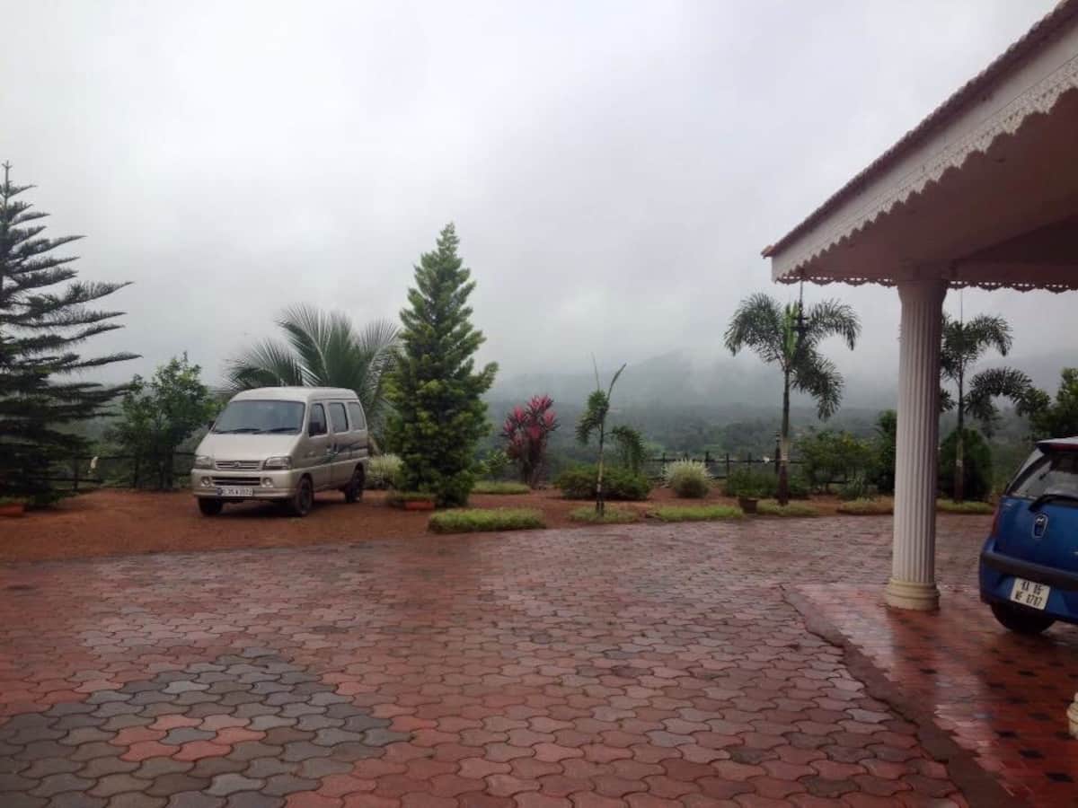 Jadkal Plantation Bungalow Kollur - Reviews, Photos & Offer