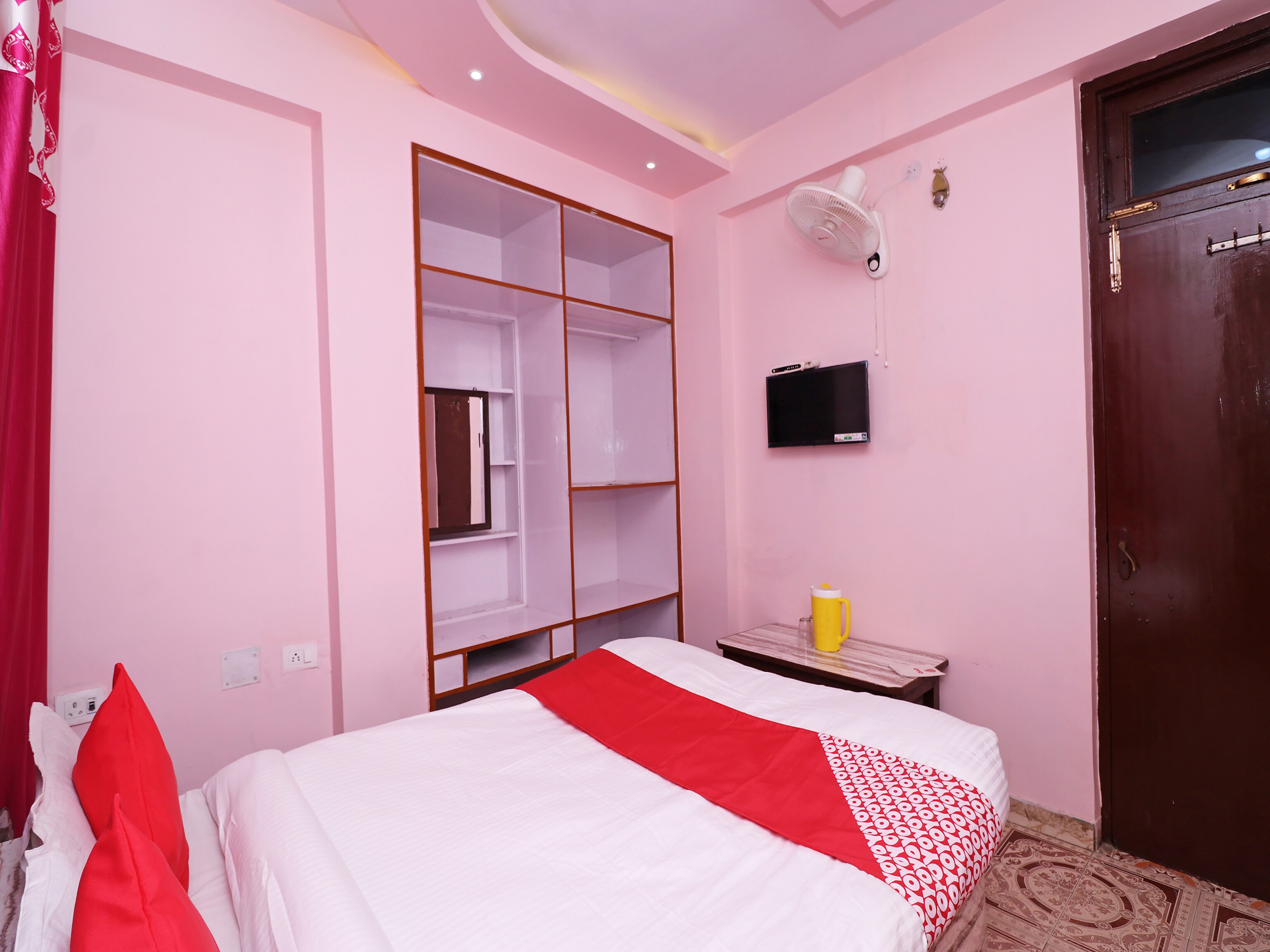 OYO 28299 Hotel Kothiwal Prayagraj - Reviews, Photos & Offer