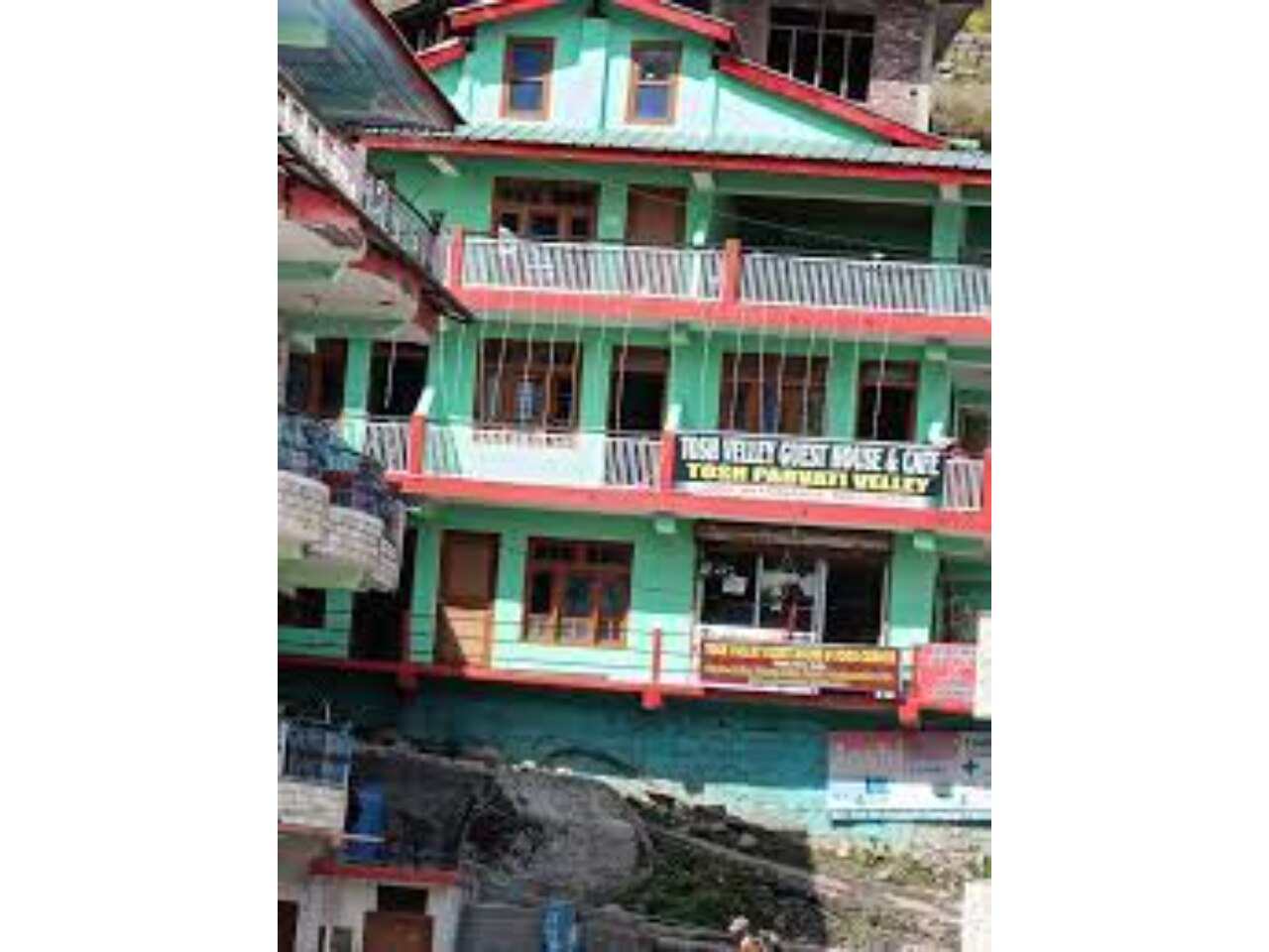Tosh Valley Guest House 𝗕𝗢𝗢𝗞 Tosh Guest House
