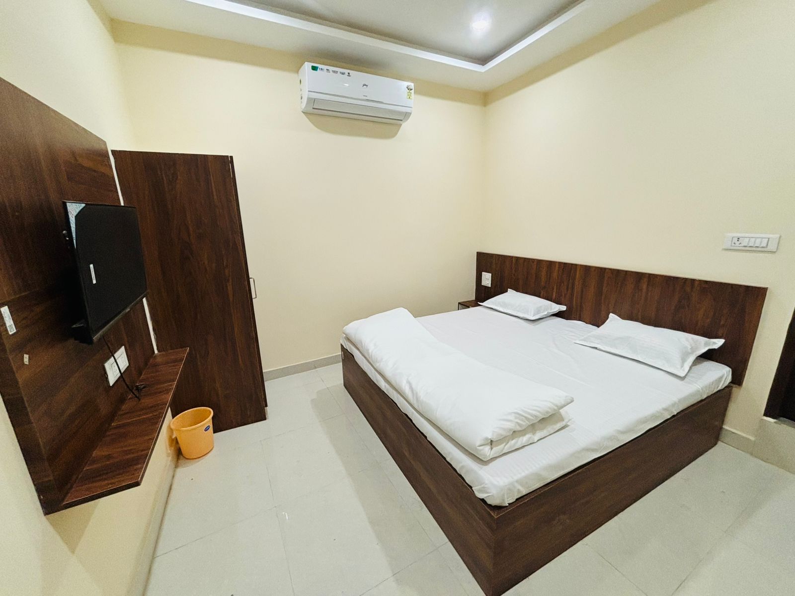 Riviera Homestay Rishikesh 𝗕𝗢𝗢𝗞 Rishikesh Homestay