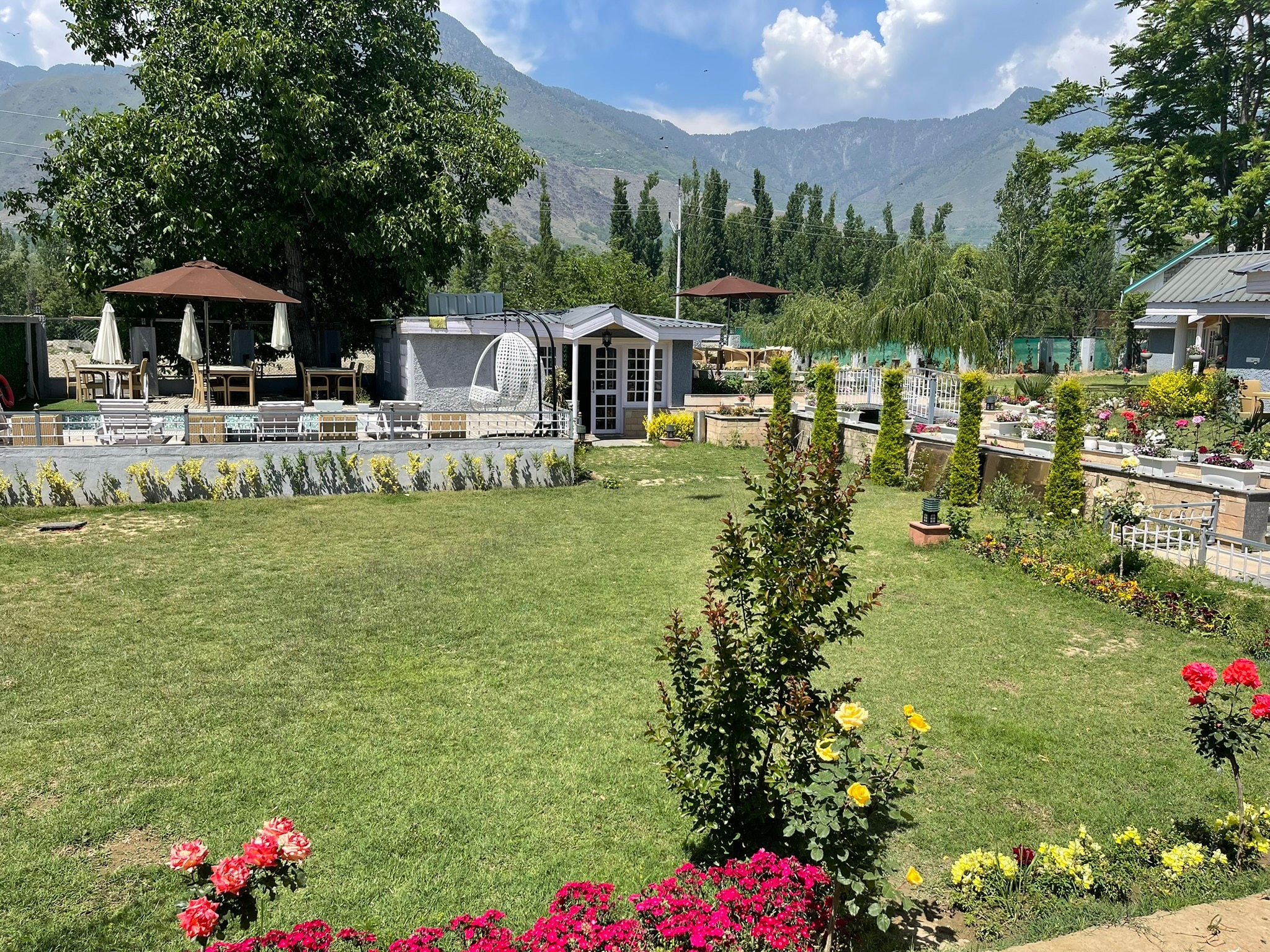Upani Cottages 𝗕𝗢𝗢𝗞 Srinagar Cottage