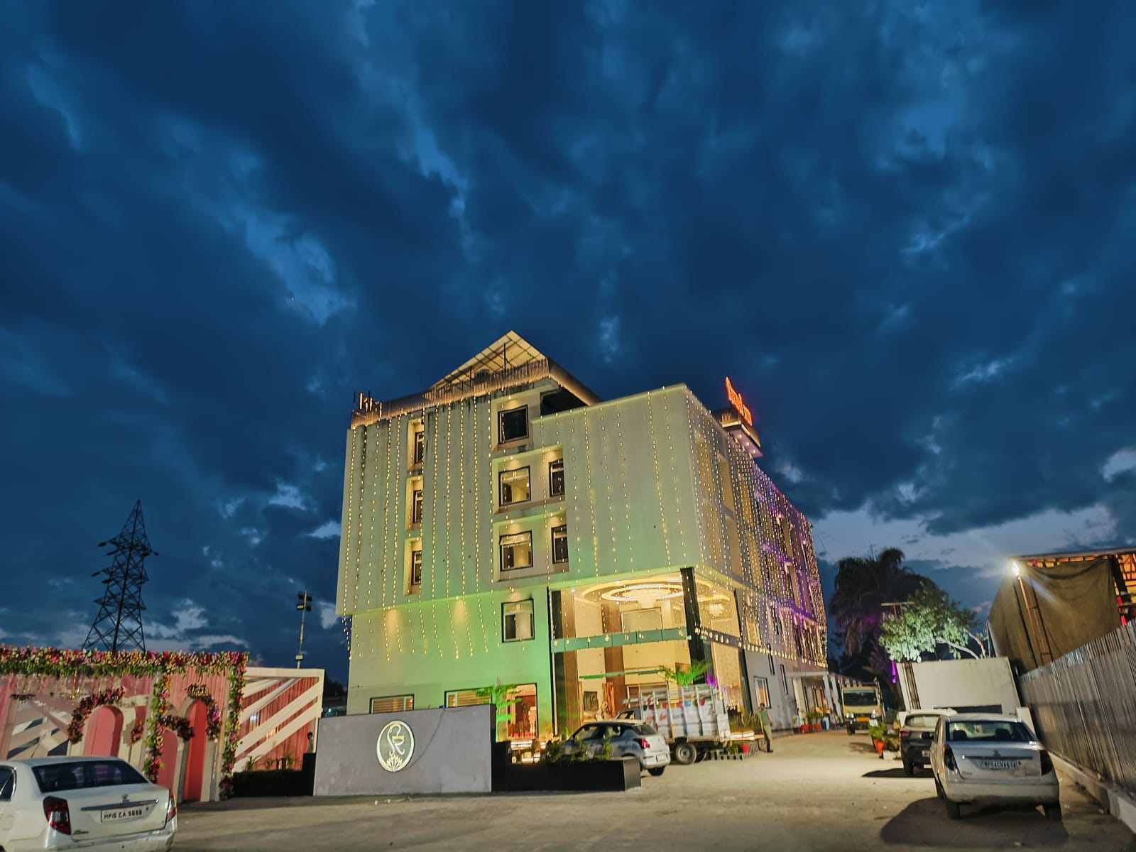 Riyaarth Inn 𝗕𝗢𝗢𝗞 Sagar Hotel