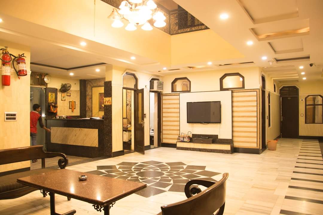 HOTEL SHANTI NIWAS 𝗕𝗢𝗢𝗞 Delhi Hotel