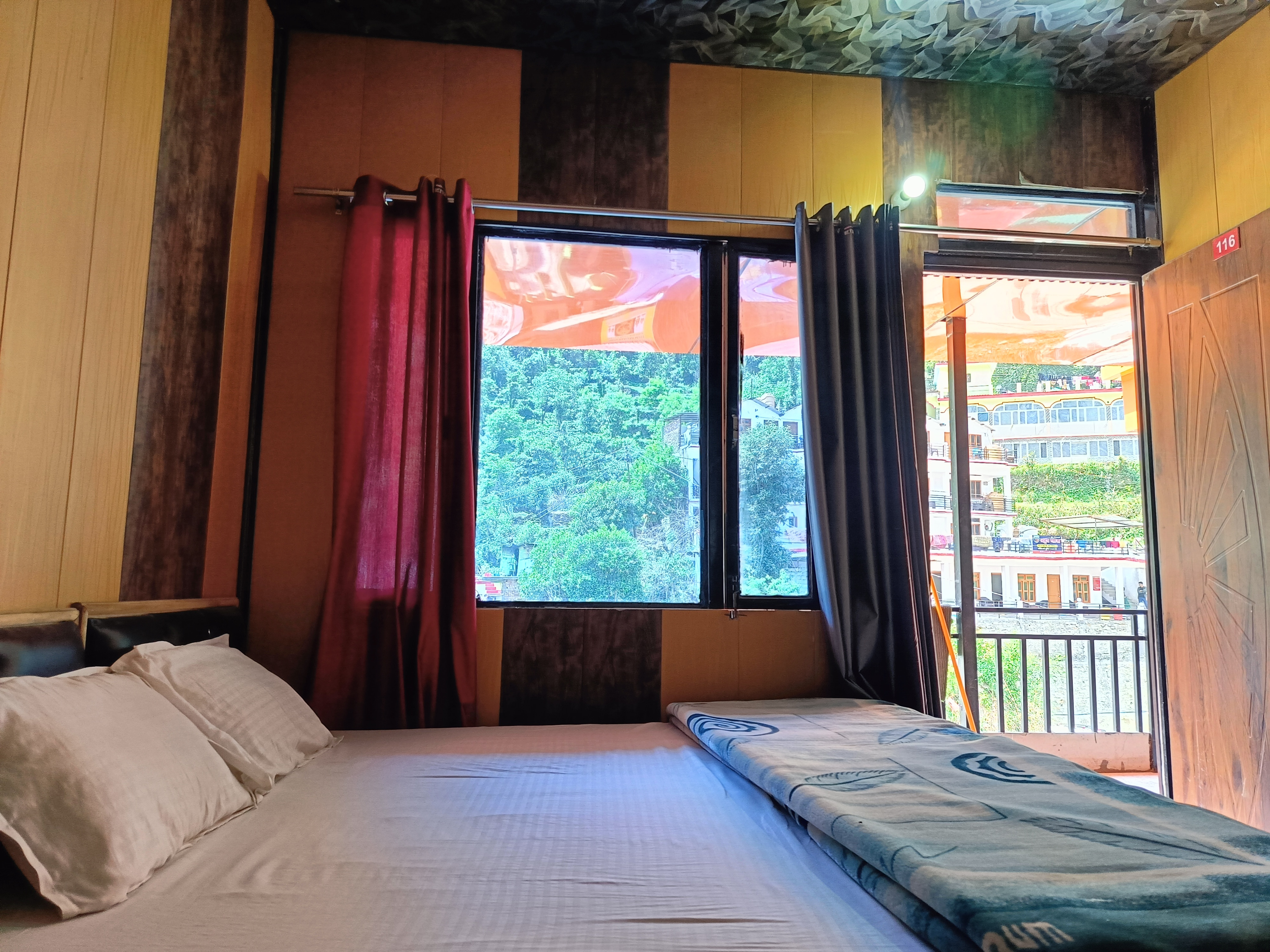 Hotel New Ganga putra sitapur 𝗕𝗢𝗢𝗞 Kedarnath Homestay