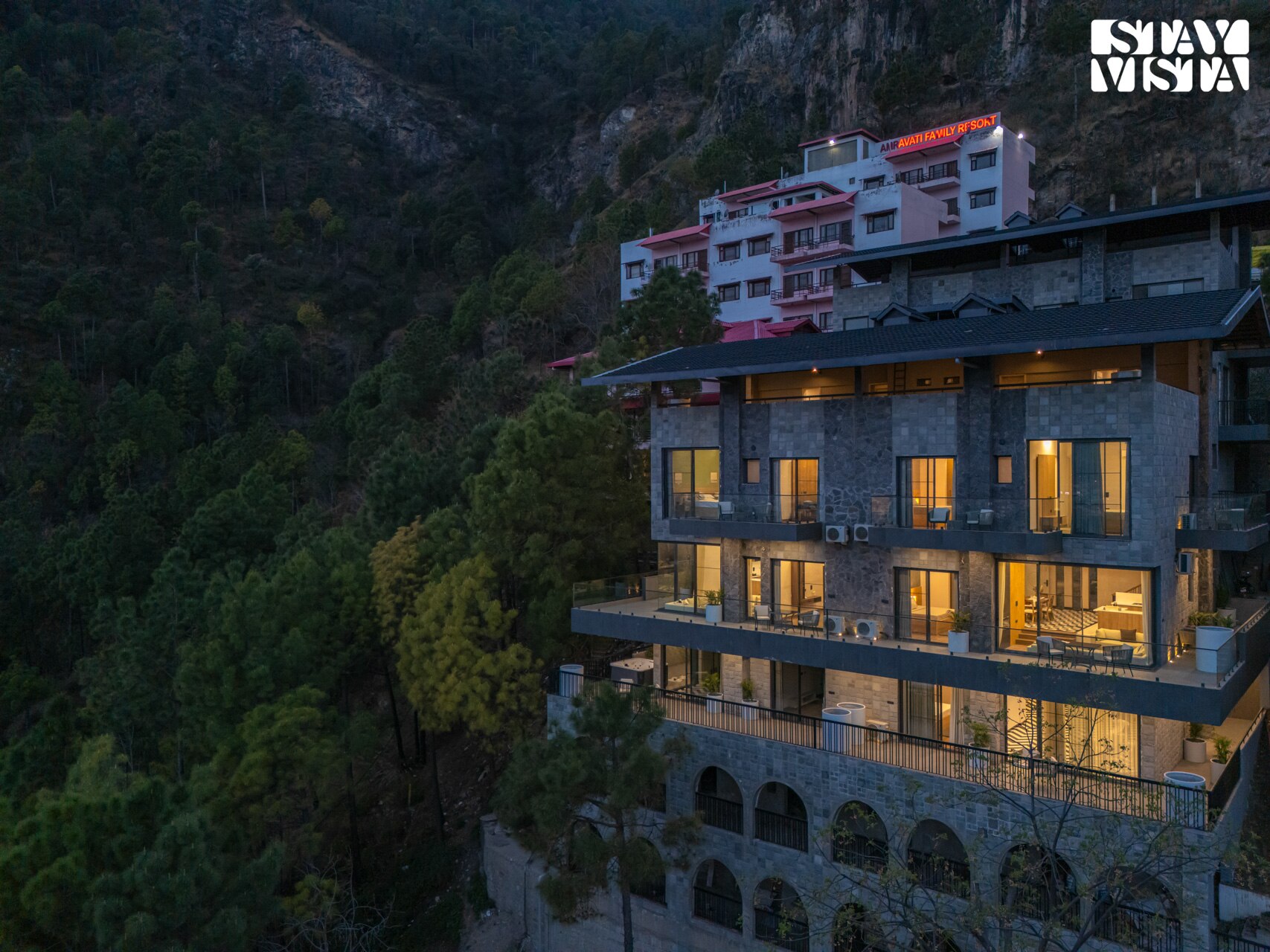 StayVista at Dos @ The Himalayan Den 𝗕𝗢𝗢𝗞 Solan Villa