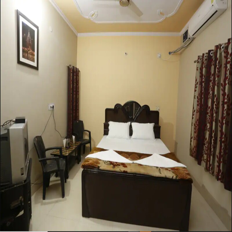Chandra Homestay 𝗕𝗢𝗢𝗞 Rishikesh Villa