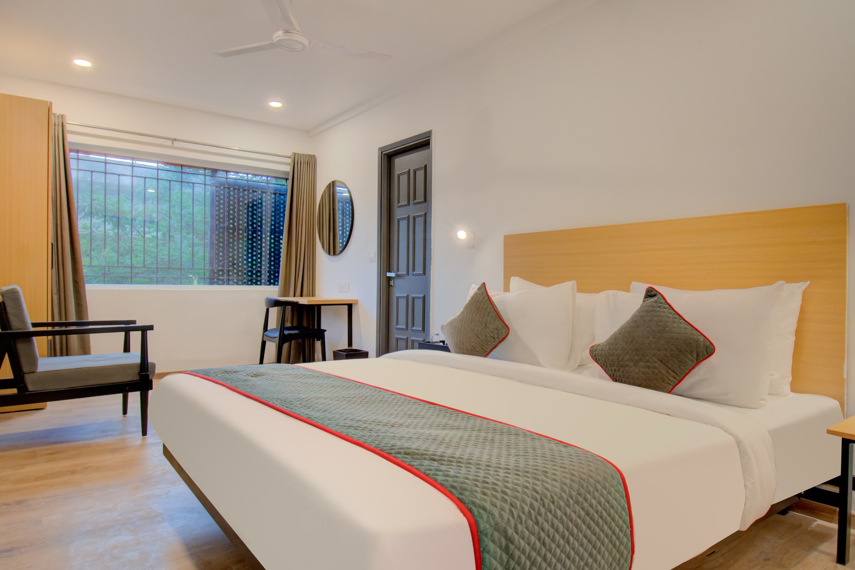 Hotel Maitrayee 𝗕𝗢𝗢𝗞 Nagpur Hotel