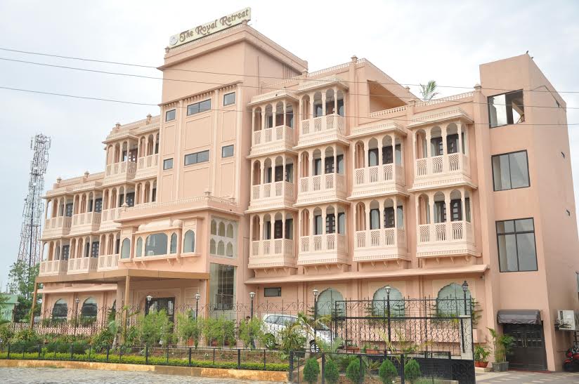 THE ROYAL RETREAT Hotel Ranchi - Reviews, Photos & Offer