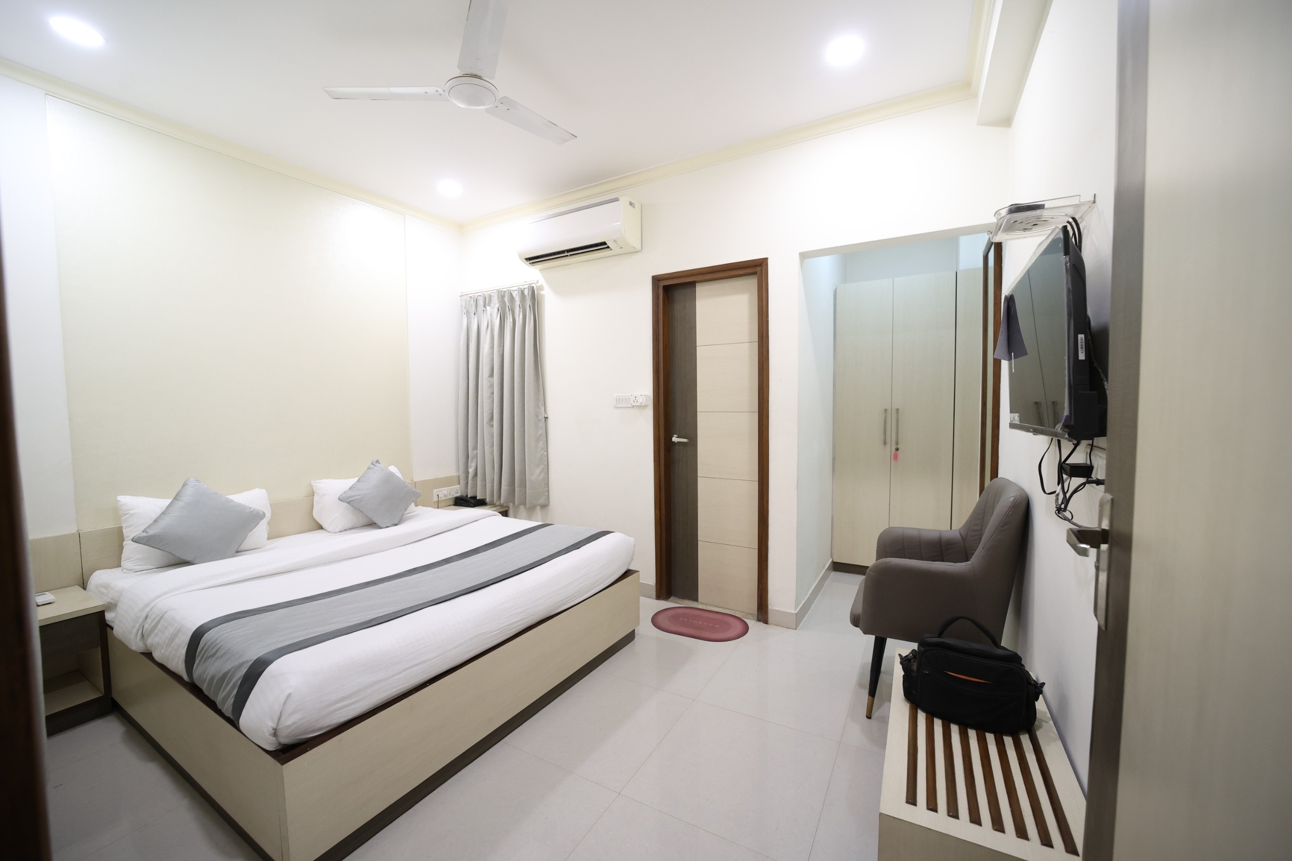 HARI HARAN PRESTIGE Hotel Varanasi - Reviews, Photos & Offer