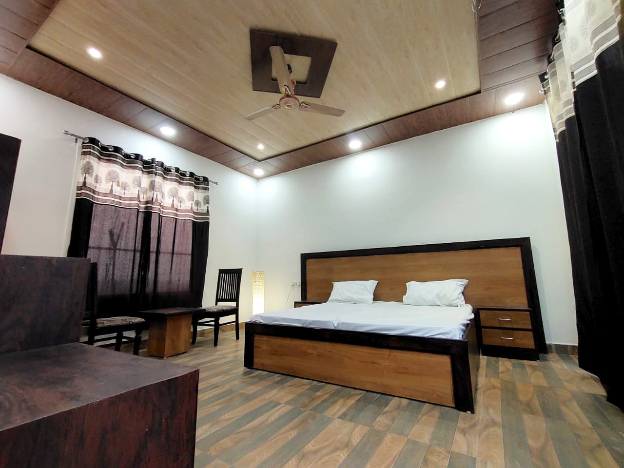 ANGEL FARM HOUSE 𝗕𝗢𝗢𝗞 Noida Farm House