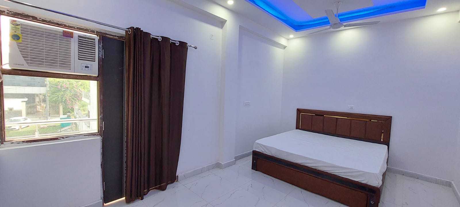 Varn Residency and hotels 2 Greater Noida - Reviews, Photos & Offer