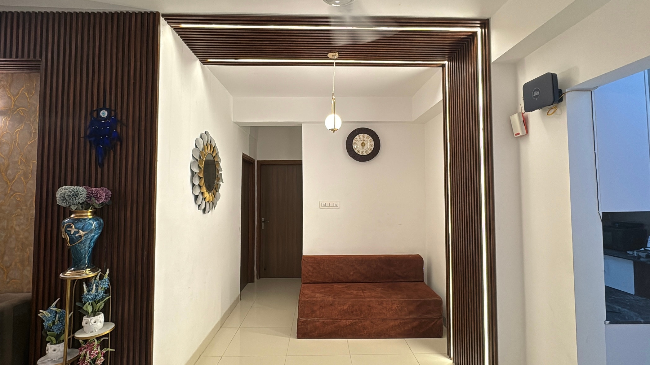 Wanderers inn 𝗕𝗢𝗢𝗞 Dehradun Apartment