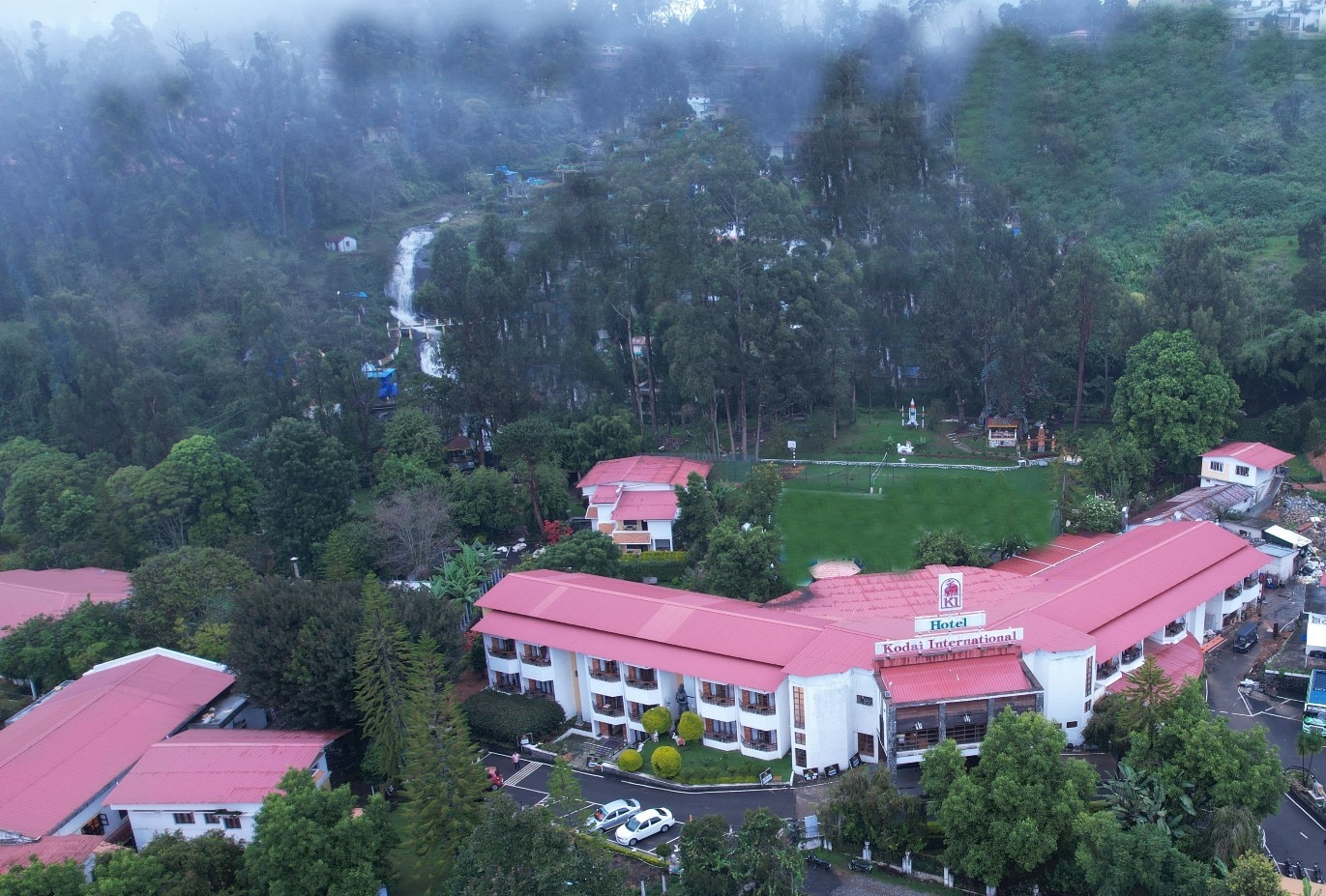 Hotel Kodai International 𝗕𝗢𝗢𝗞 Kodaikanal Resort