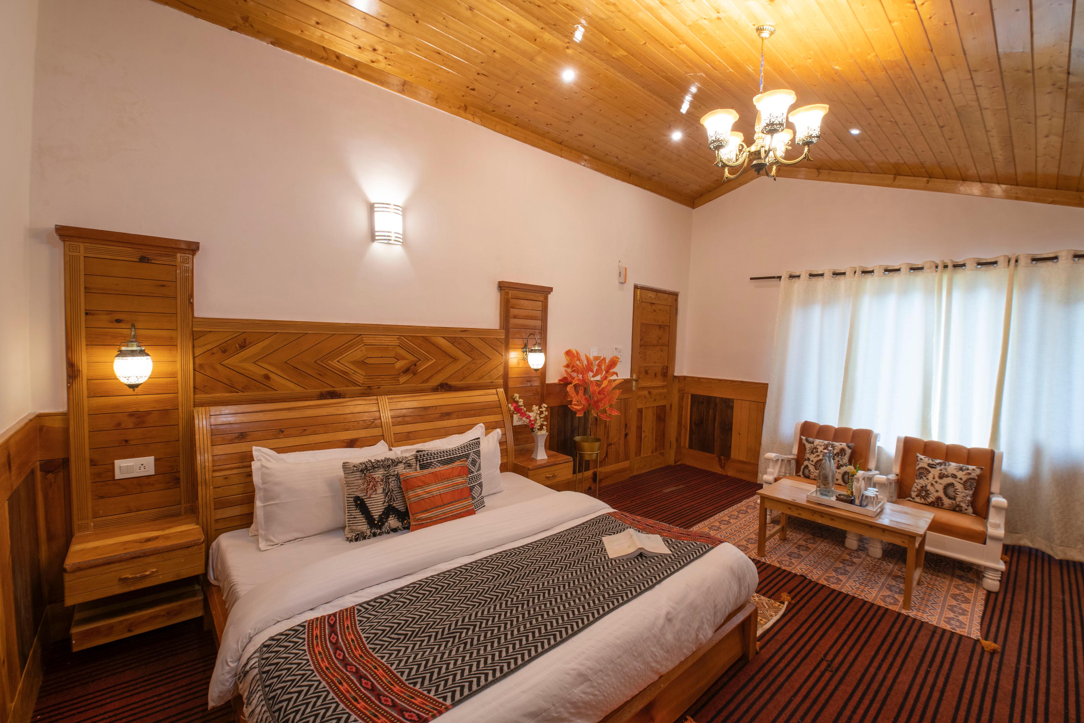Green place 𝗕𝗢𝗢𝗞 Manali Villa