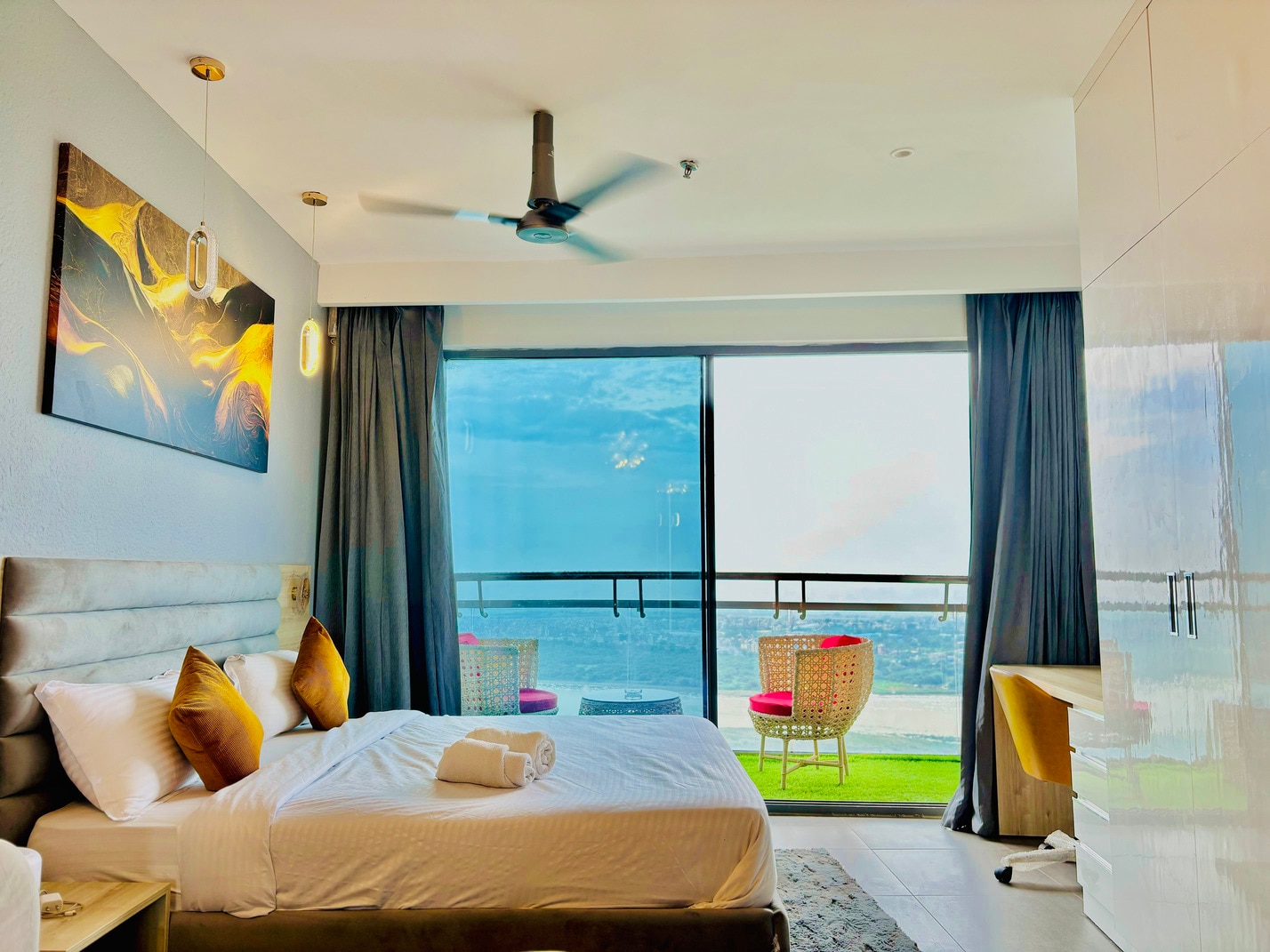 Rooms of StayLuxe at Supernova - Apartment in Noida