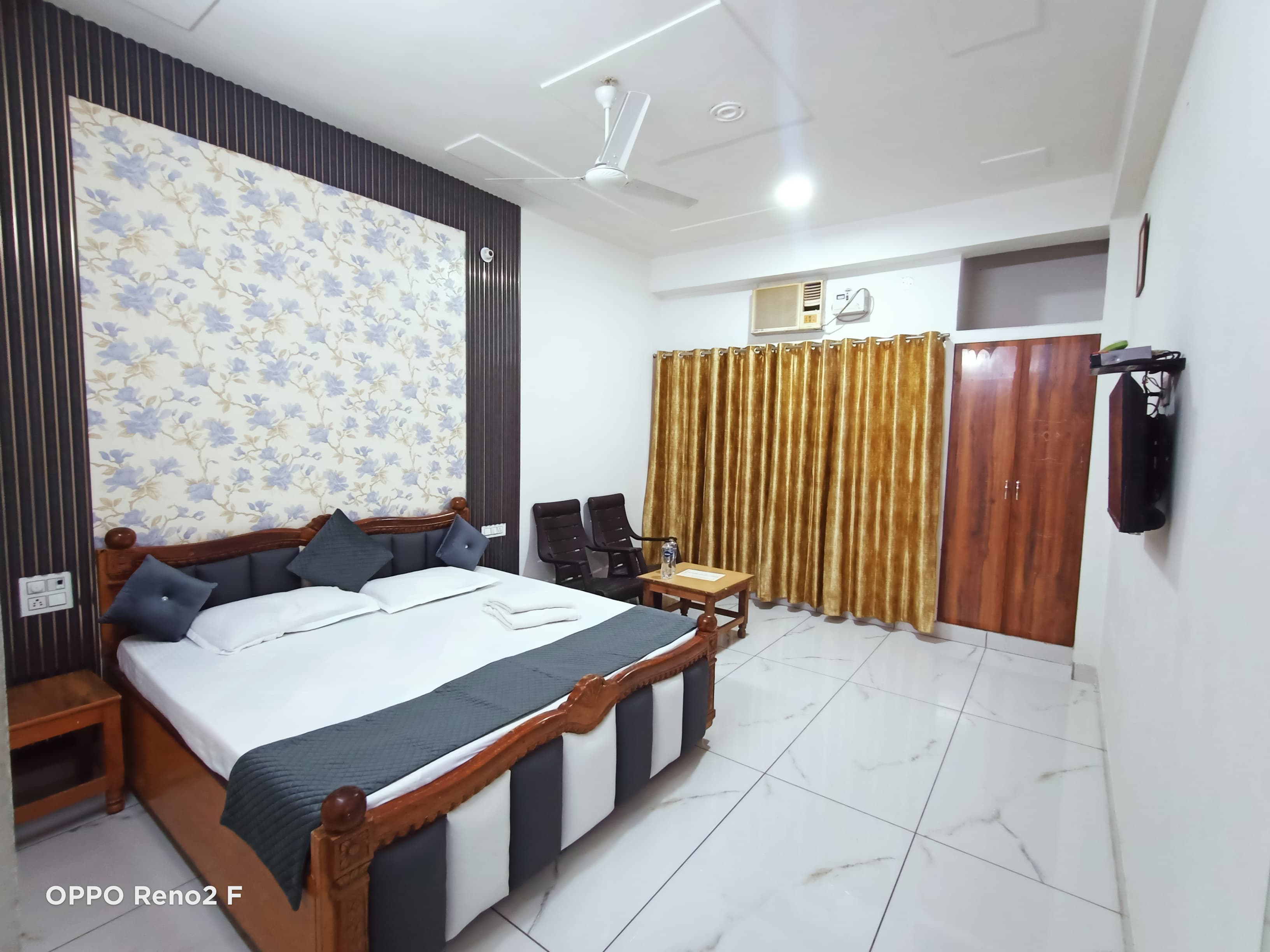 Photos of The Grand Sharma Lodge - Hotel in Jwalamukhi