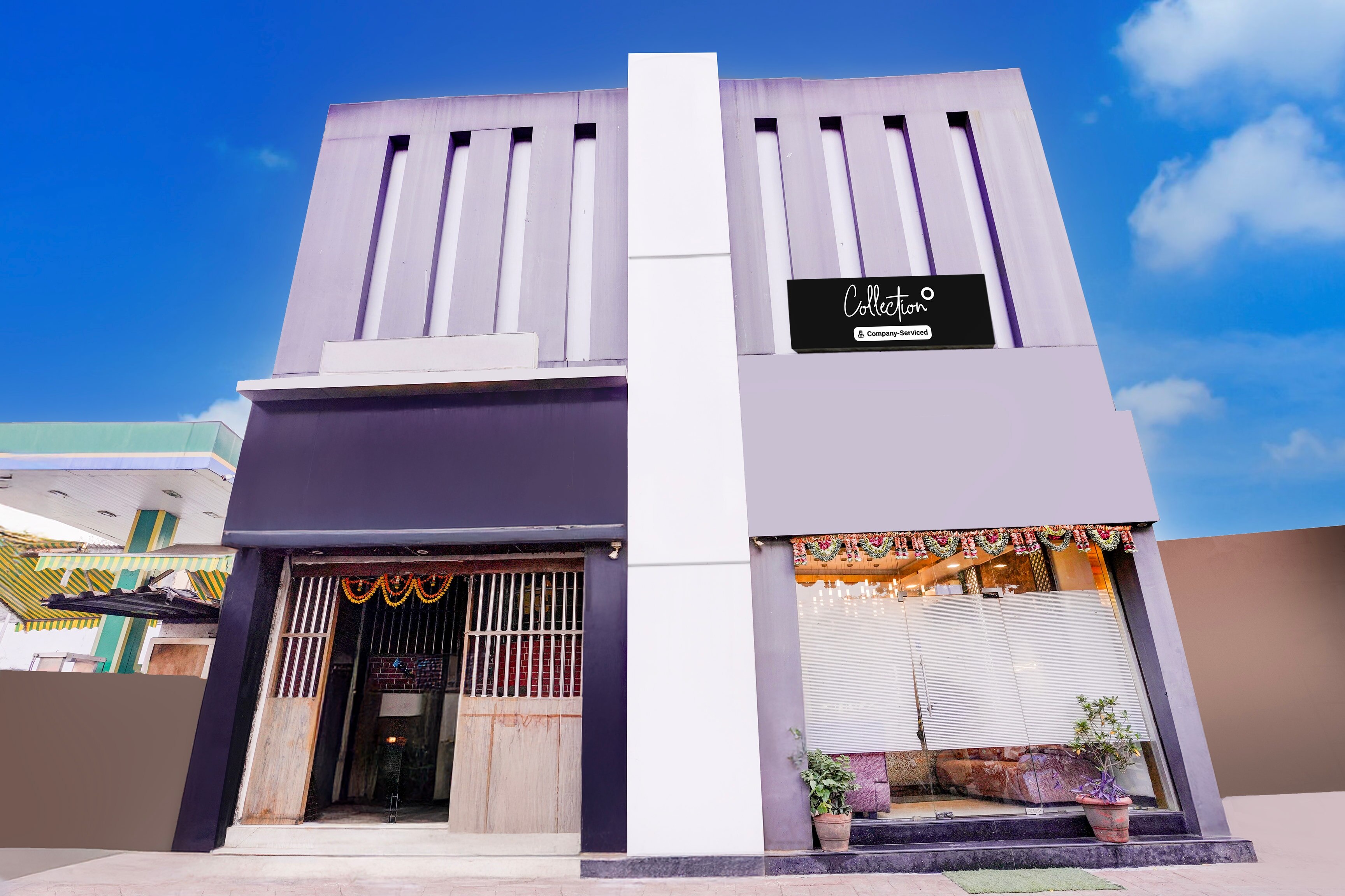 Super Collection O Asalpha near International Airport 𝗕𝗢𝗢𝗞 Mumbai Hotel