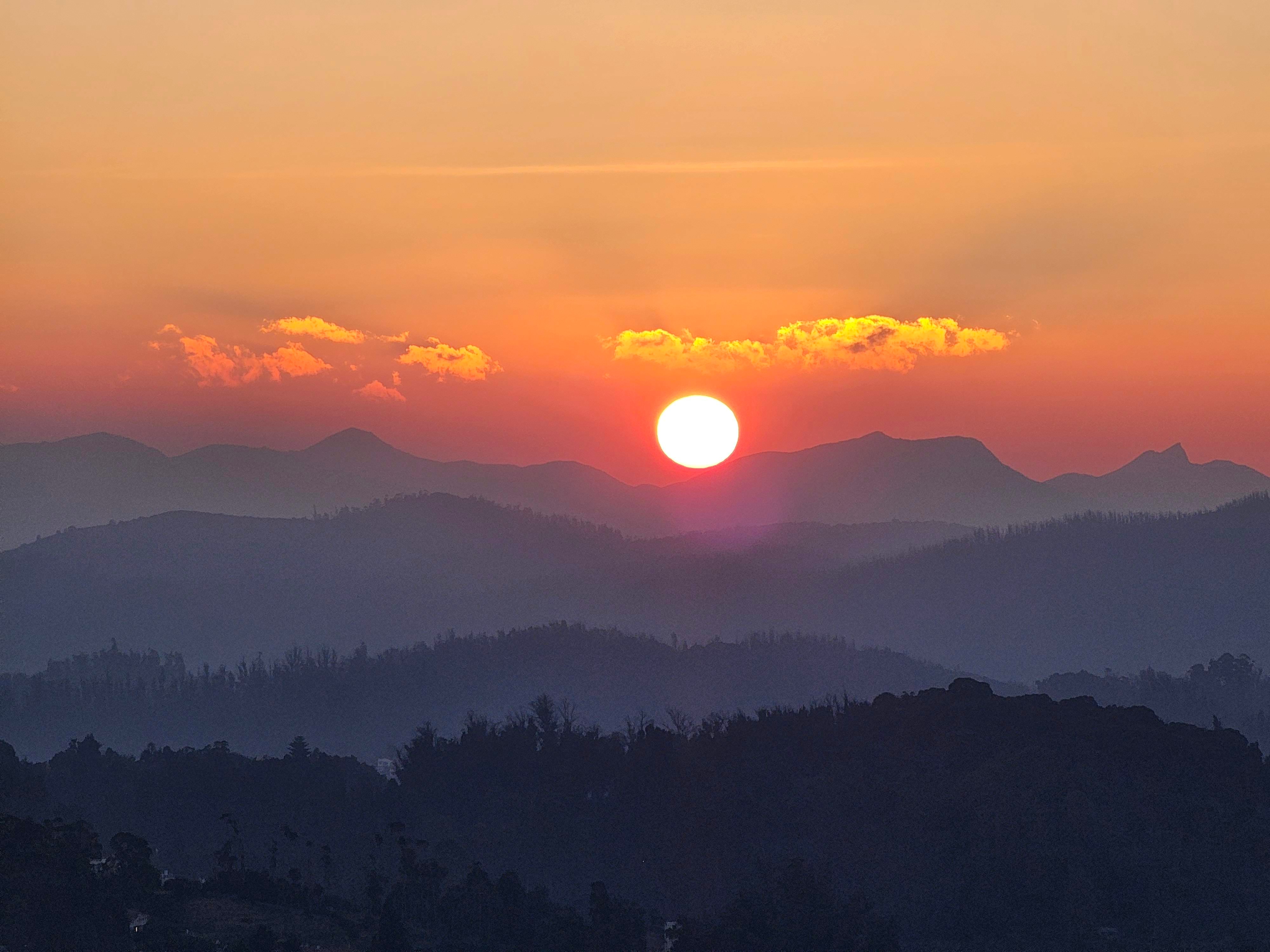 Songs of the Nilgiris 𝗕𝗢𝗢𝗞 Ooty Cottage