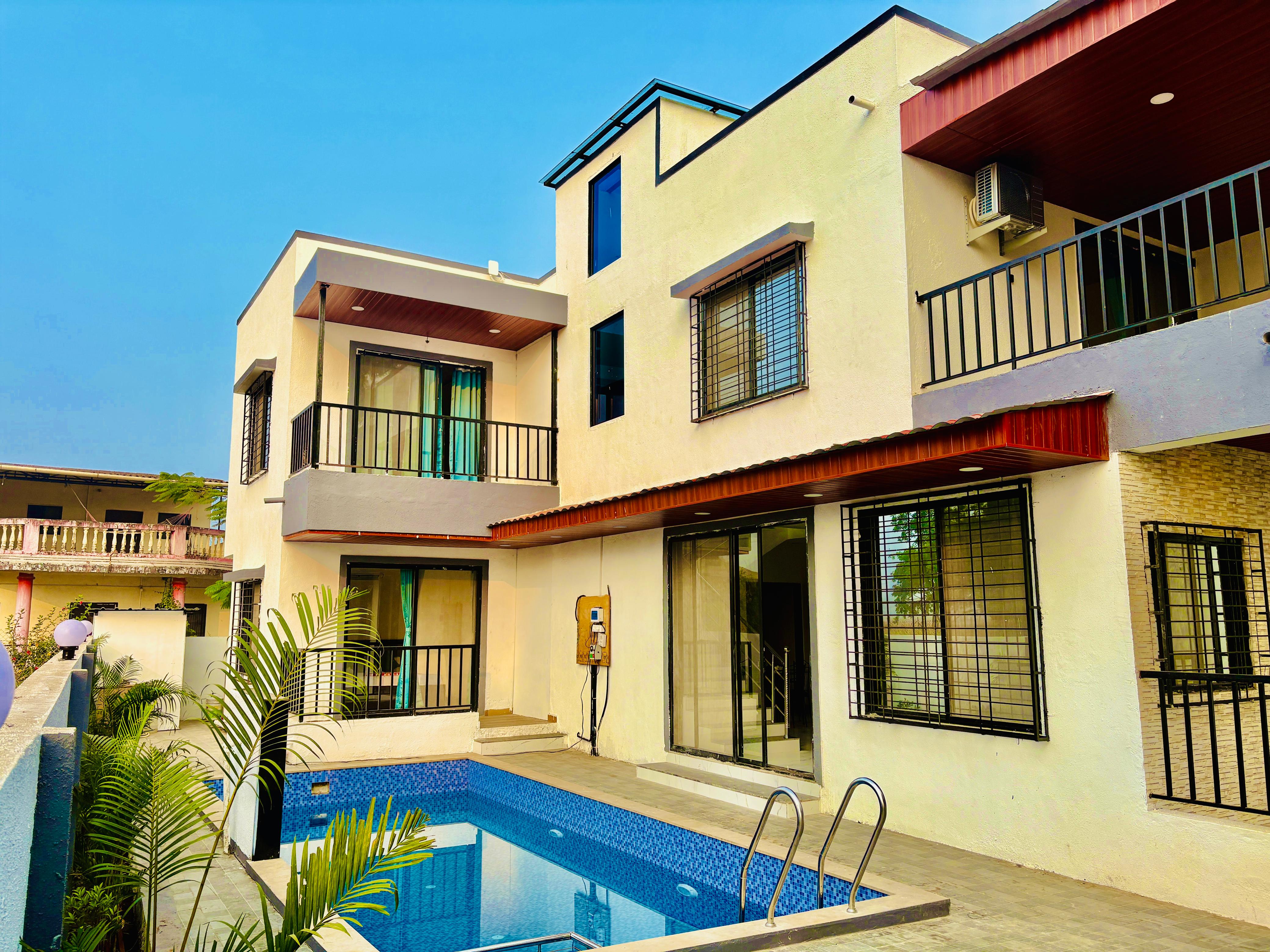 Kabir Villa 3BR with Swimming Pool by Homeyhuts 𝗕𝗢𝗢𝗞 Mussoorie Apartment