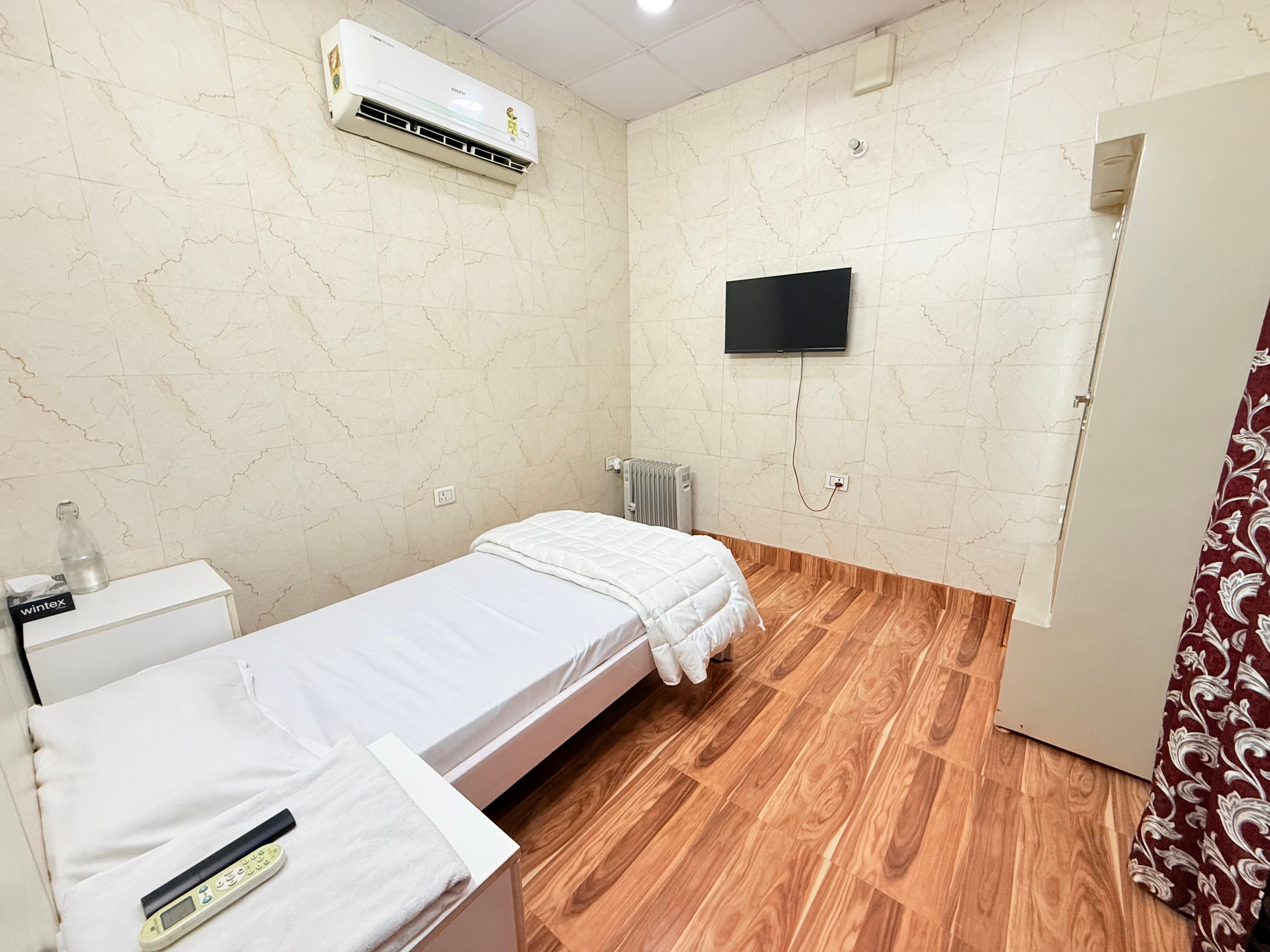 Dharamshala Divine Nest Ganga Vihar South Delhi Delhi - Reviews, Photos ...