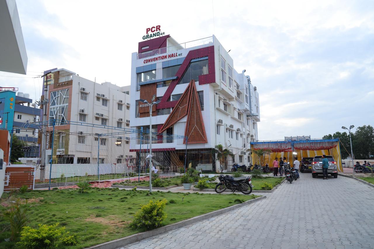 PCR GRAND 𝗕𝗢𝗢𝗞 Rayachoti Hotel