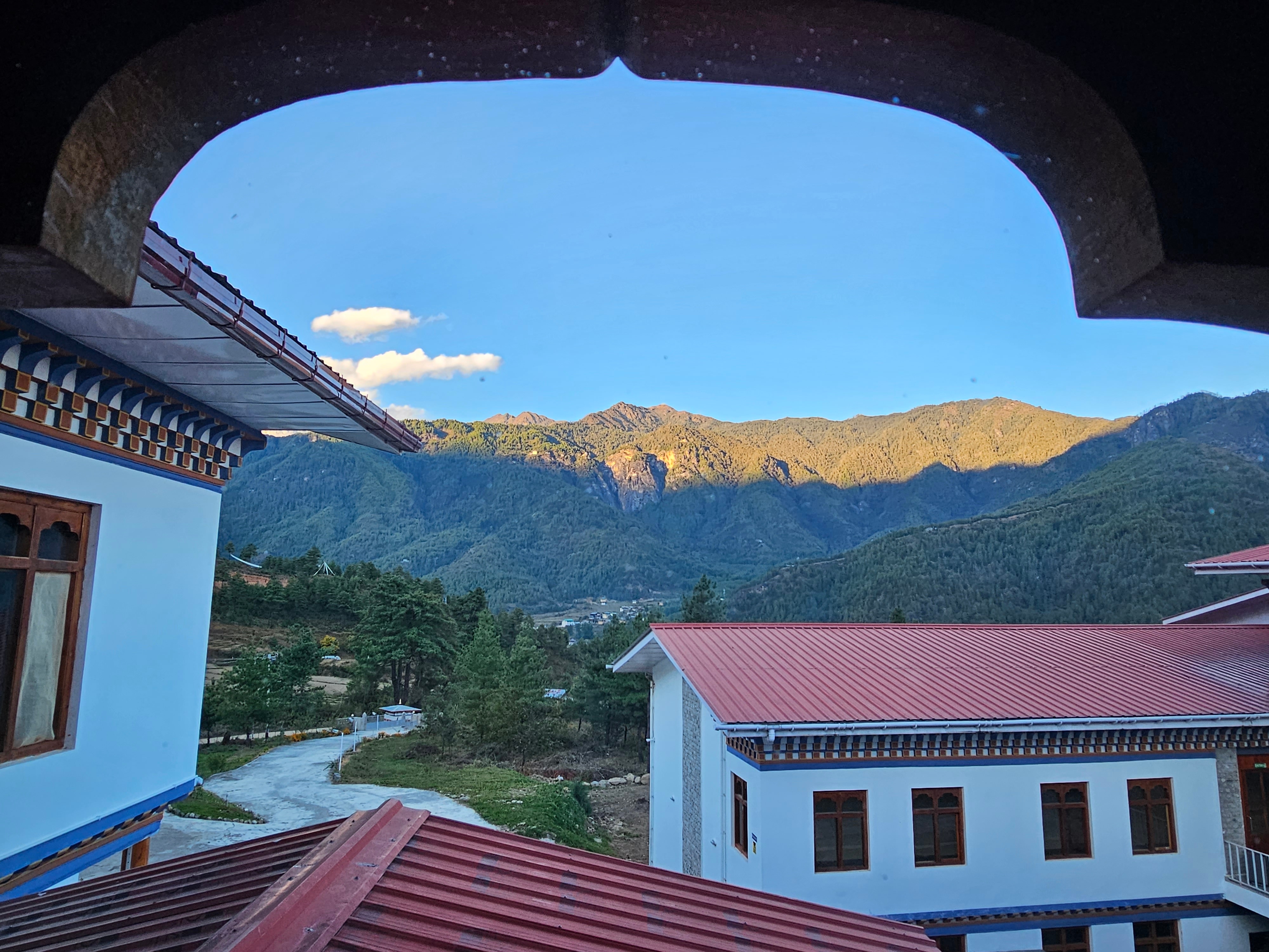 Aja Village Resort 𝗕𝗢𝗢𝗞 Paro Hotel 𝘄𝗶𝘁𝗵 𝗙𝗥𝗘𝗘 𝗖𝗮𝗻𝗰𝗲𝗹𝗹𝗮𝘁𝗶𝗼𝗻