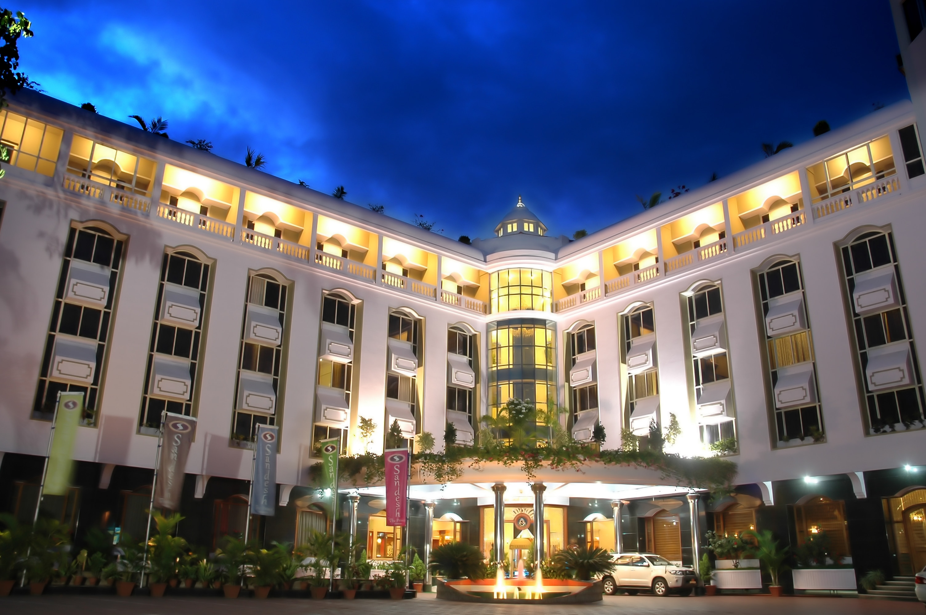 Hotel Sandesh The Prince 𝗕𝗢𝗢𝗞 Mysore Hotel