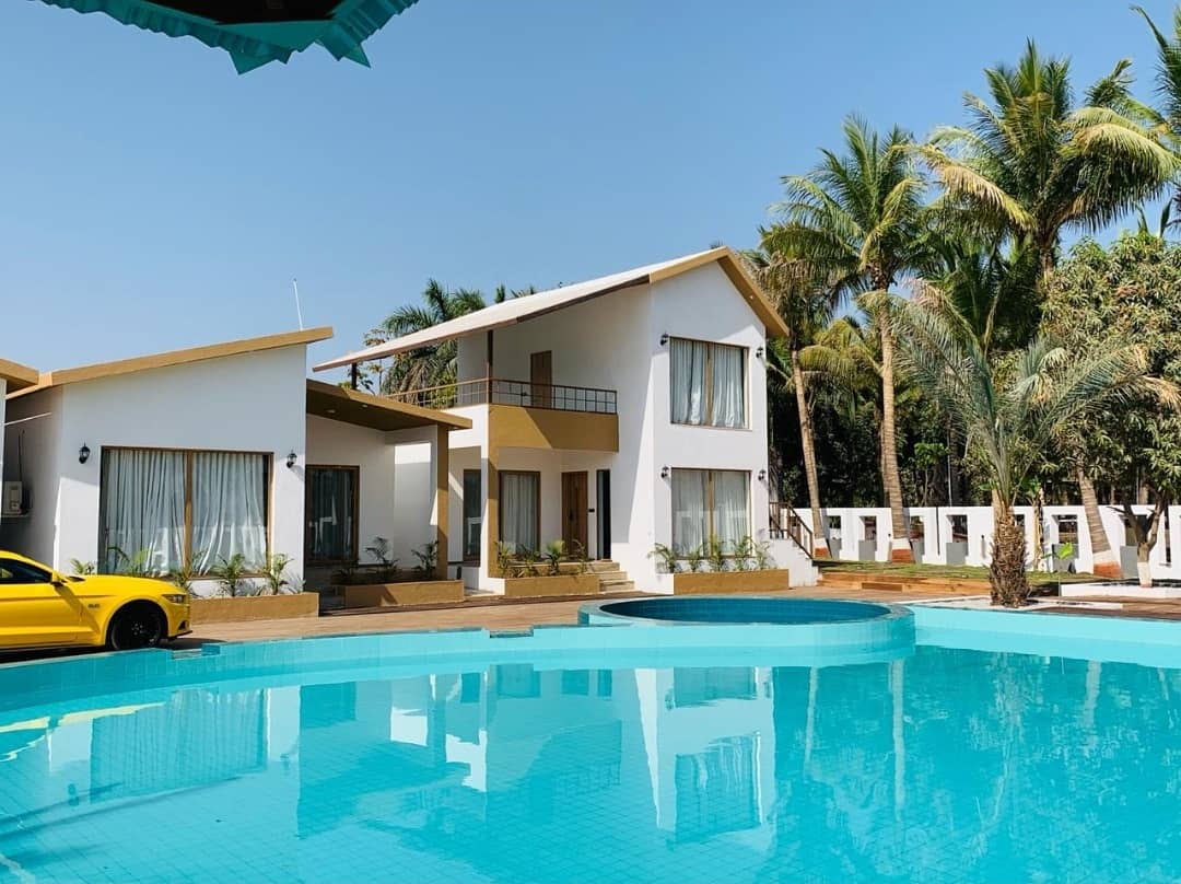 Club 09 By Himani Resorts 𝗕𝗢𝗢𝗞 Khirasara Resort