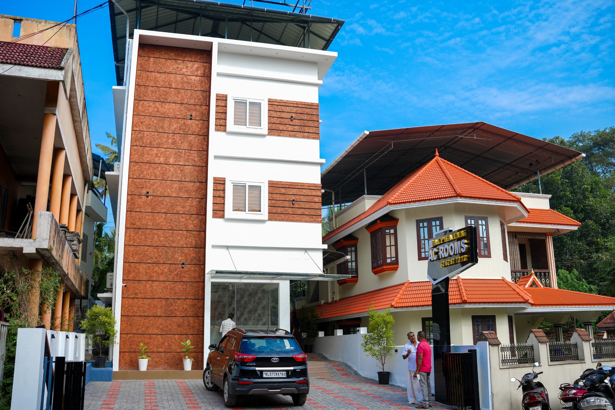 Hotel Alpha Inn 𝗕𝗢𝗢𝗞 Cochin Hotel