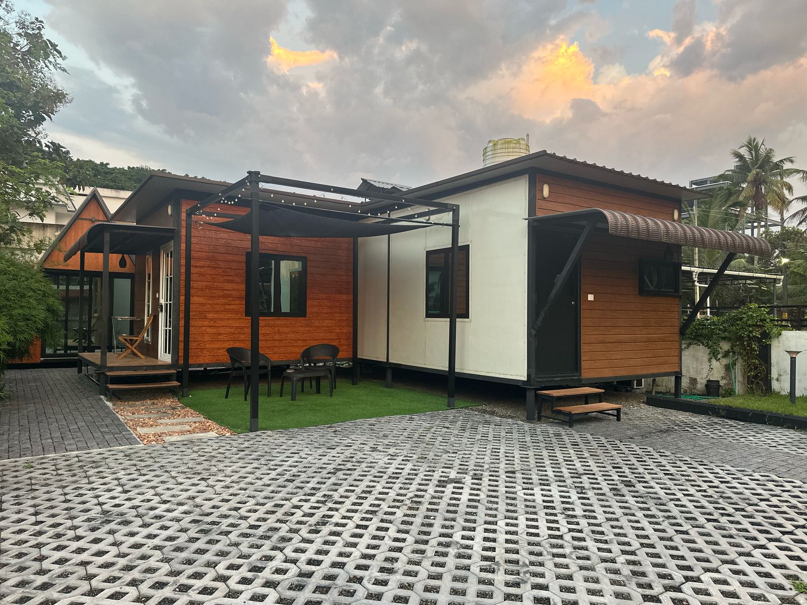 A-FRAME CABIN BY WHOOSH HOMES 𝗕𝗢𝗢𝗞 Cochin Homestay