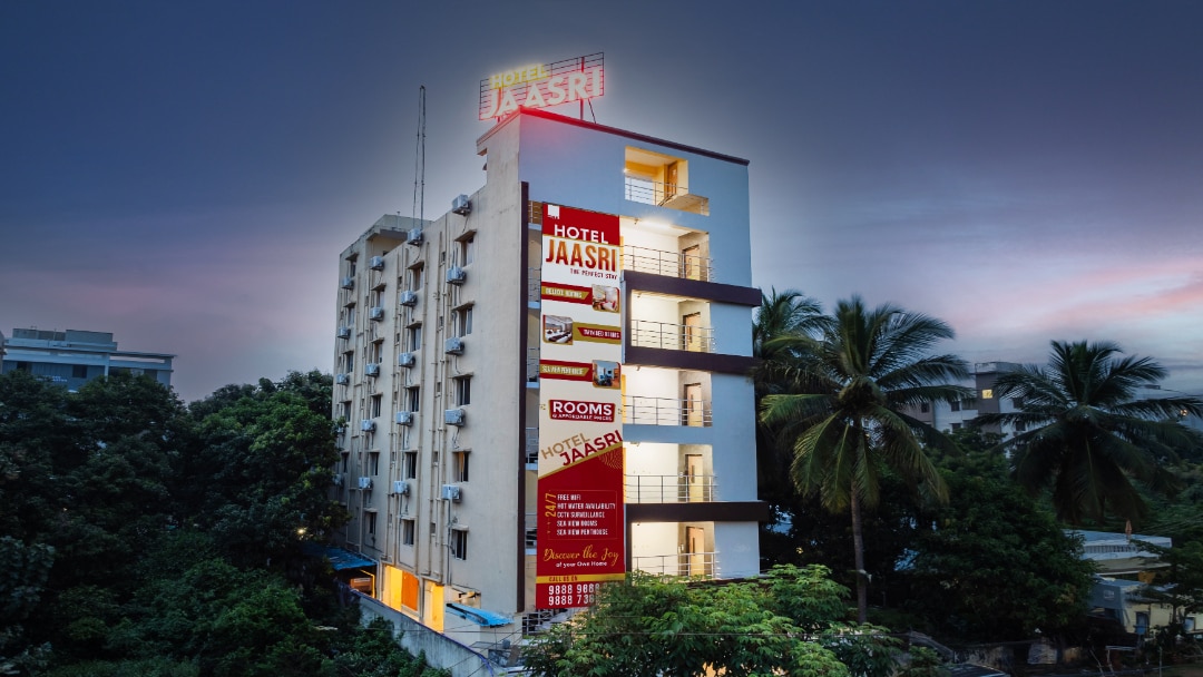 Hotel Jaasri 𝗕𝗢𝗢𝗞 Visakhapatnam Hotel