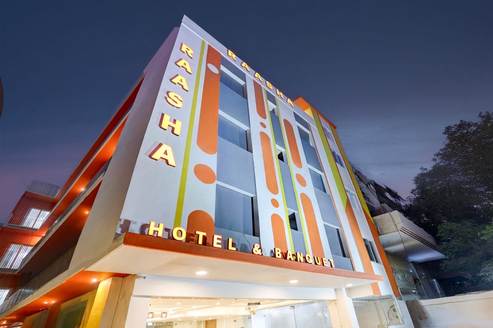 Townhouse Oak Sector 18 Metro Station Formerly Raasha Inn 𝗕𝗢𝗢𝗞 Noida Hotel