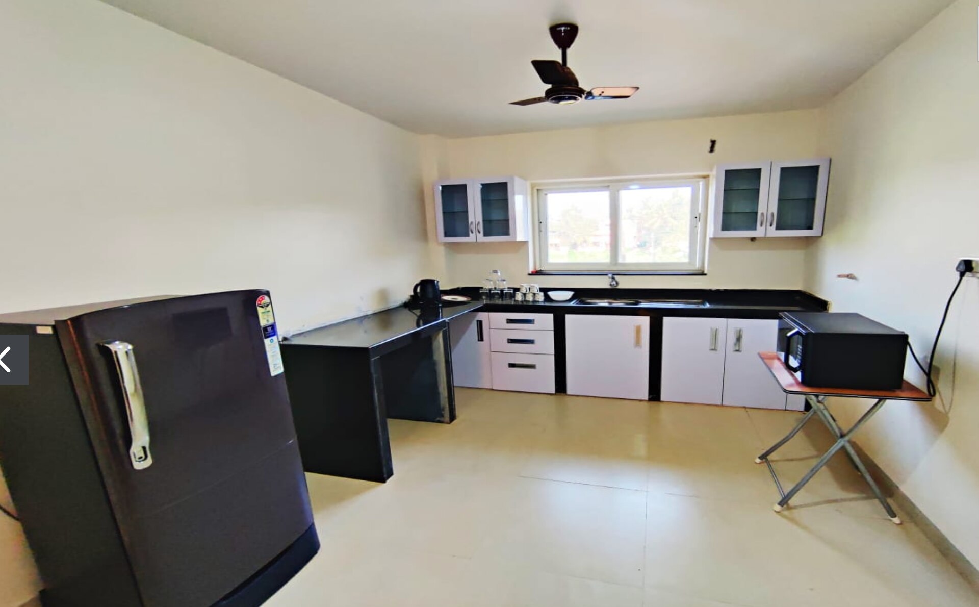 3BHK Field View Apartment at Caranzalem 𝗕𝗢𝗢𝗞 Goa Apartment