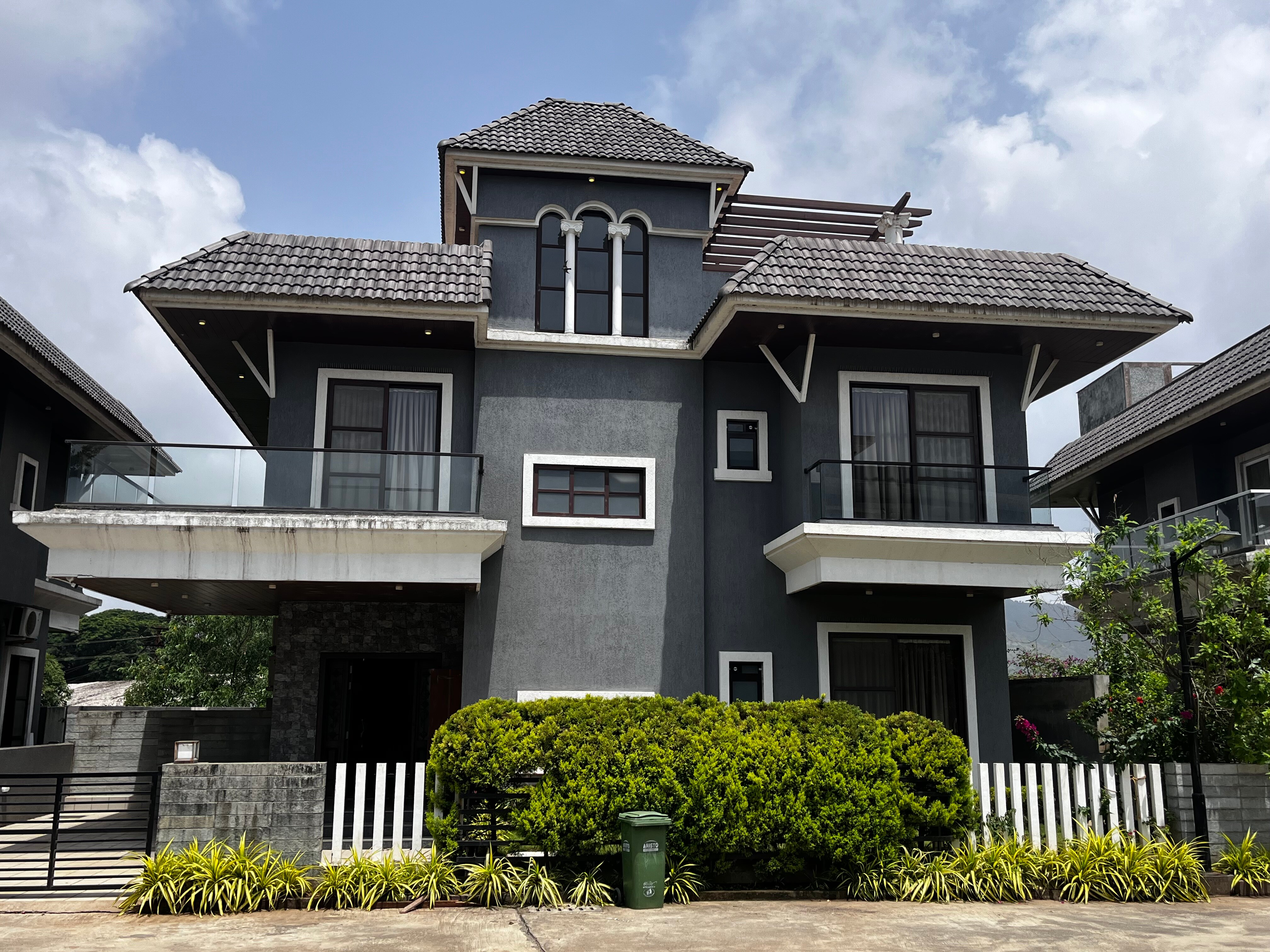 Trivenistays Theodore, Lonavala Start From AED 621 per night - Price ...