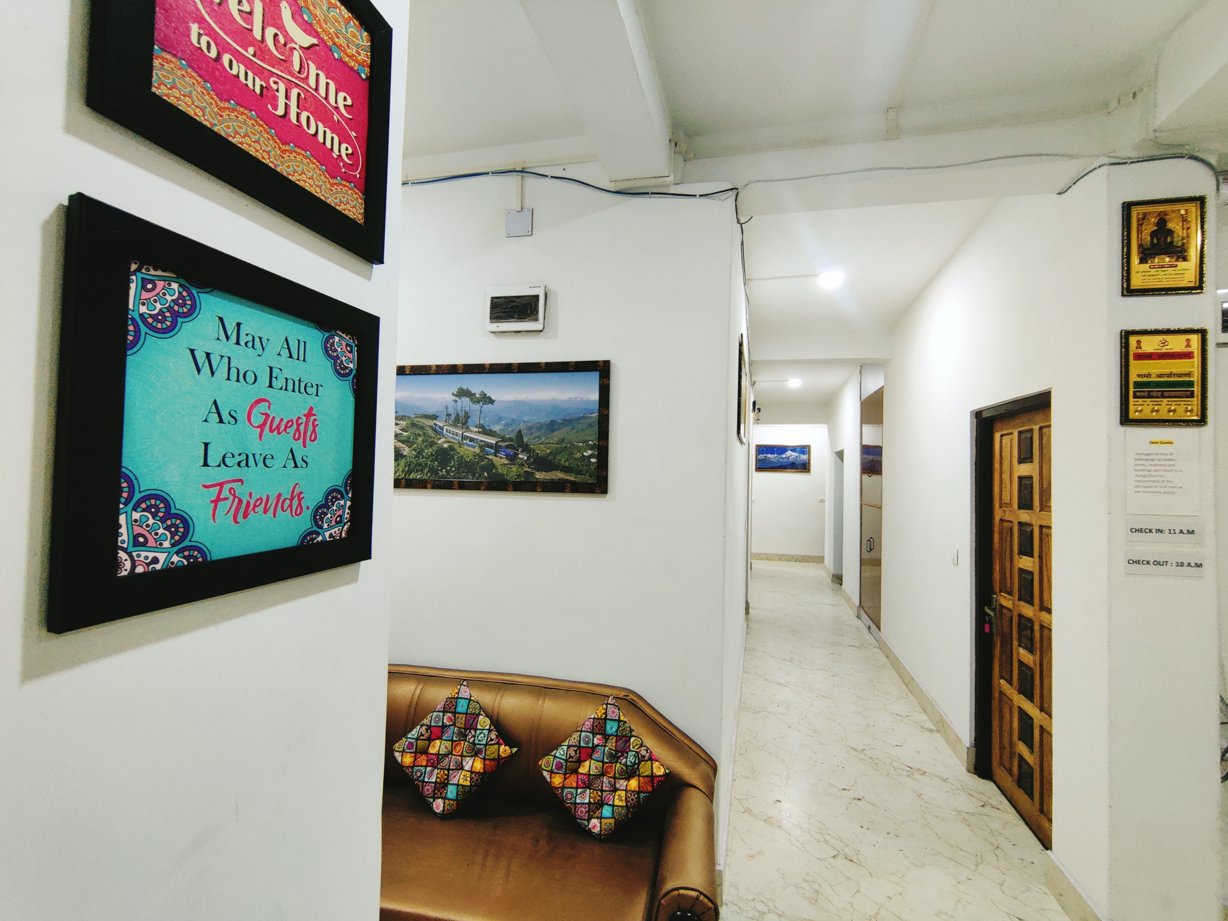 Jain Homestay || Rooms and Wifi - Opp to Ghoom Railway station 𝗕𝗢𝗢𝗞 ...