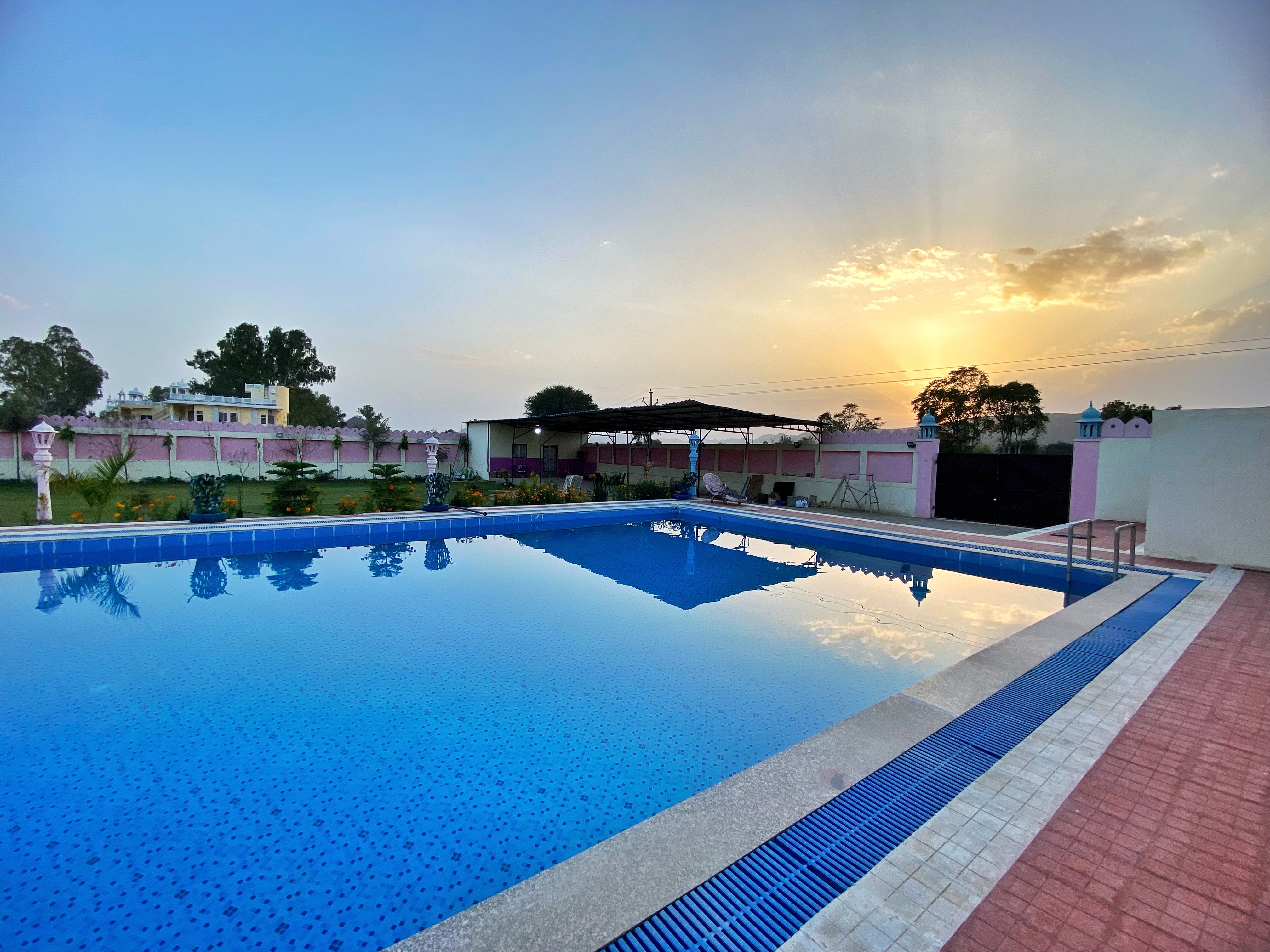 The Kukas Farms and Resort 𝗕𝗢𝗢𝗞 Jaipur Farm House