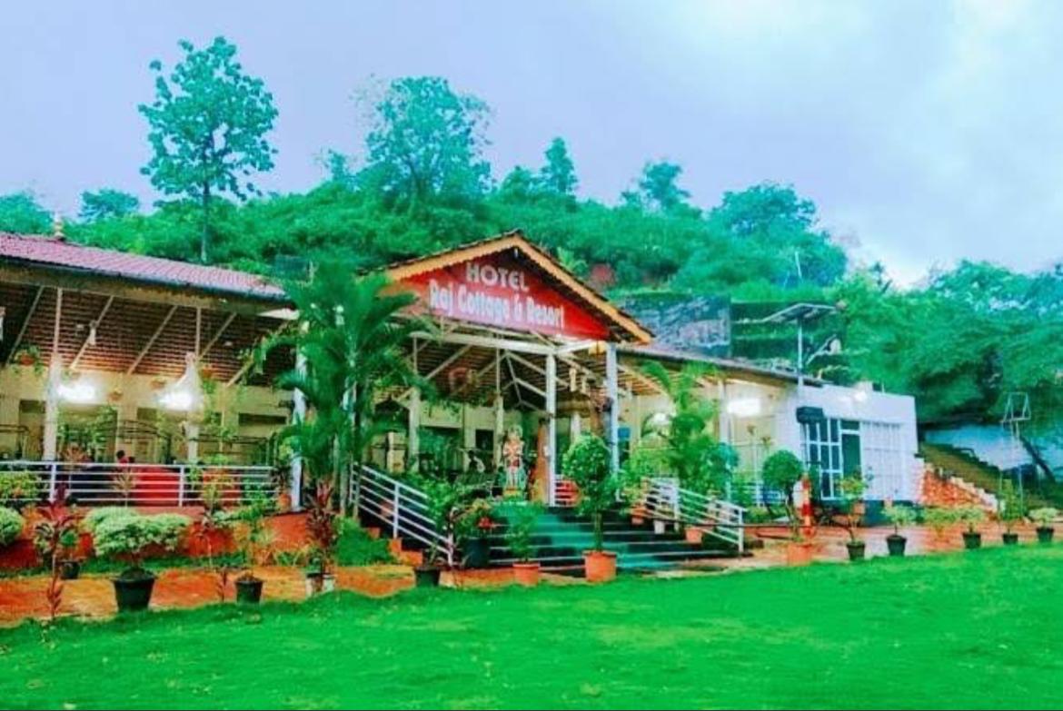 Rooms of Raj Cottage Nature Luxury Resort - Resort in Karjat