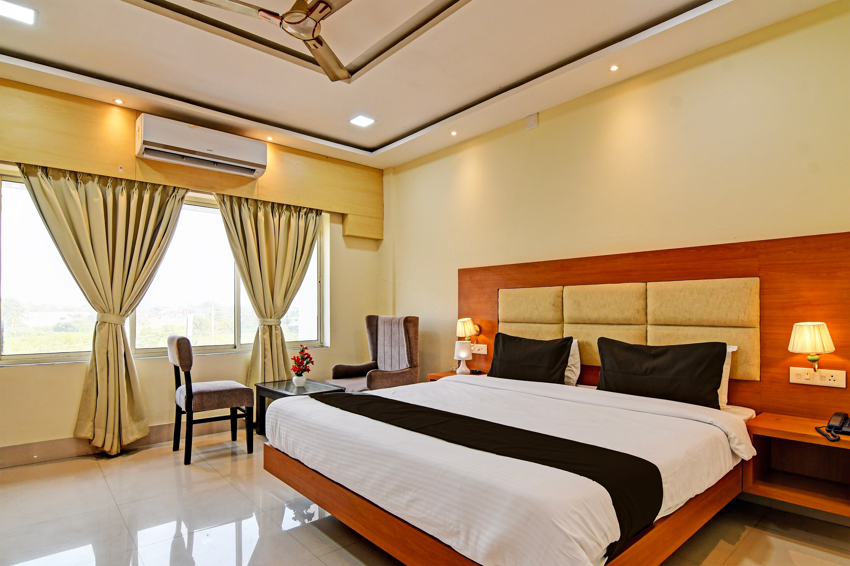 Hotel O Midland Yard 𝗕𝗢𝗢𝗞 Cuttack Hotel