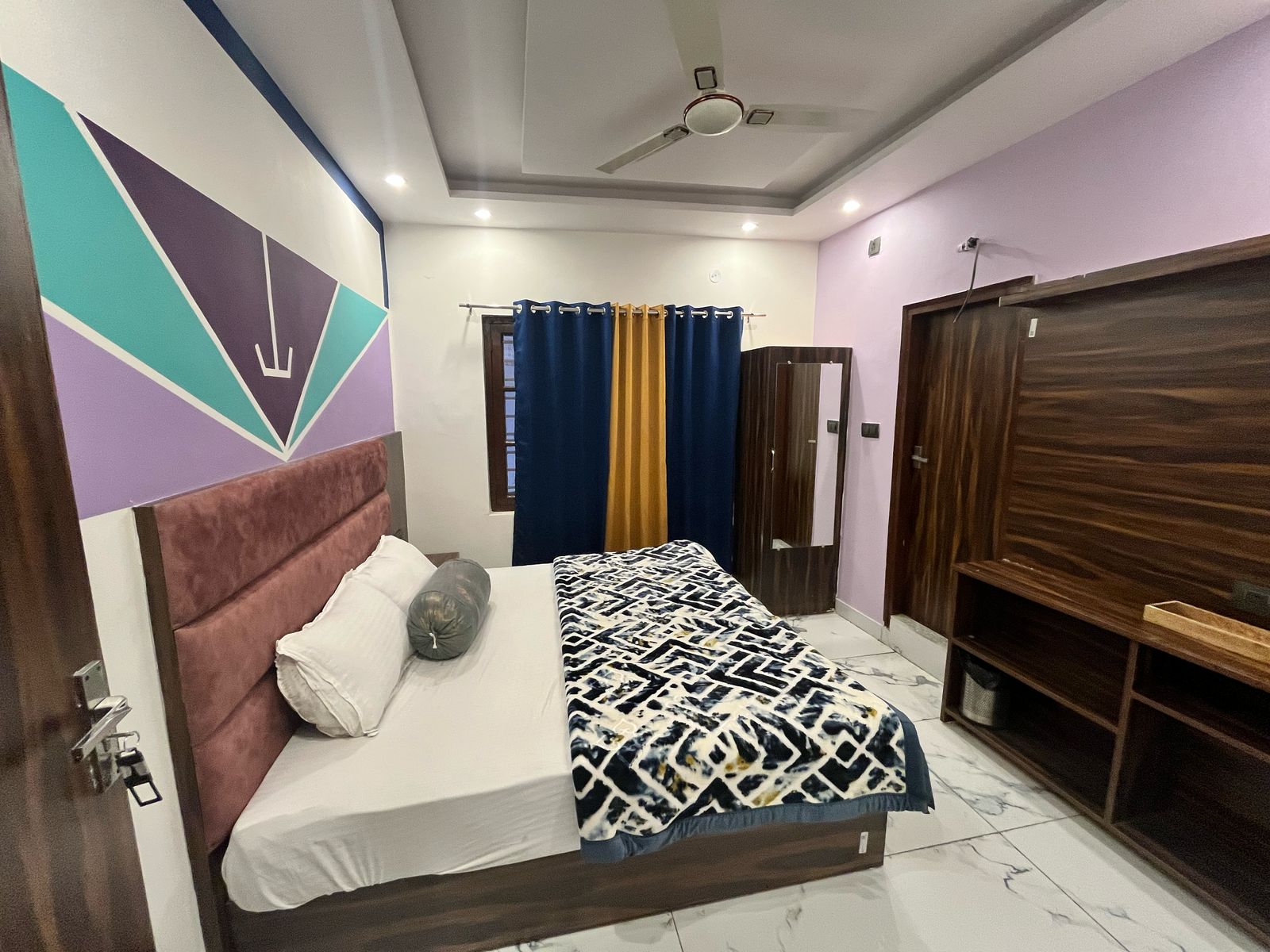 Bonfire Retreat Rishikesh 𝗕𝗢𝗢𝗞 Rishikesh Hostel
