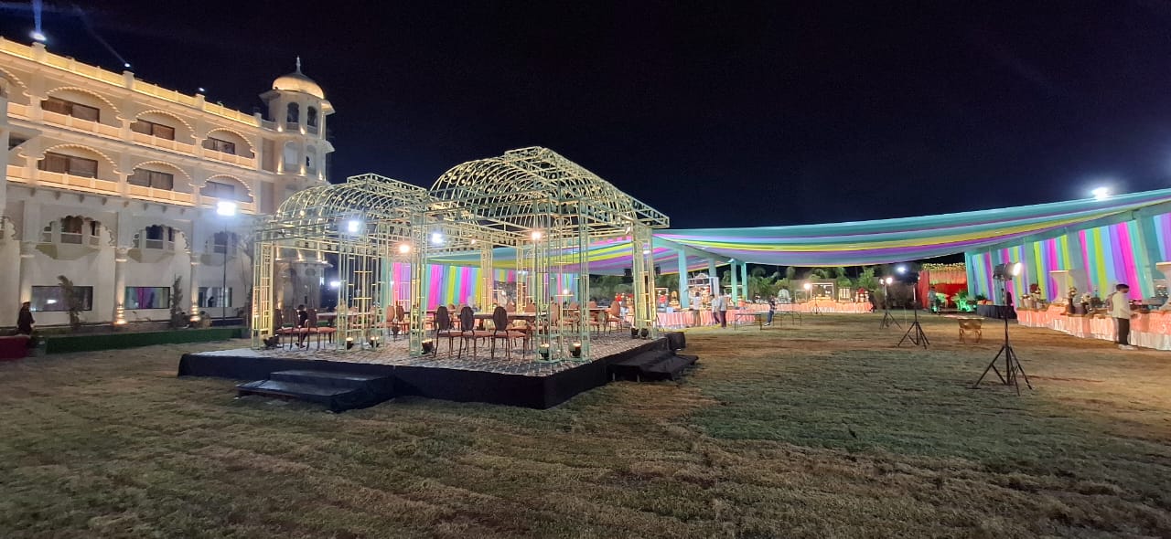 JMD Resort 𝗕𝗢𝗢𝗞 Mandu Hotel