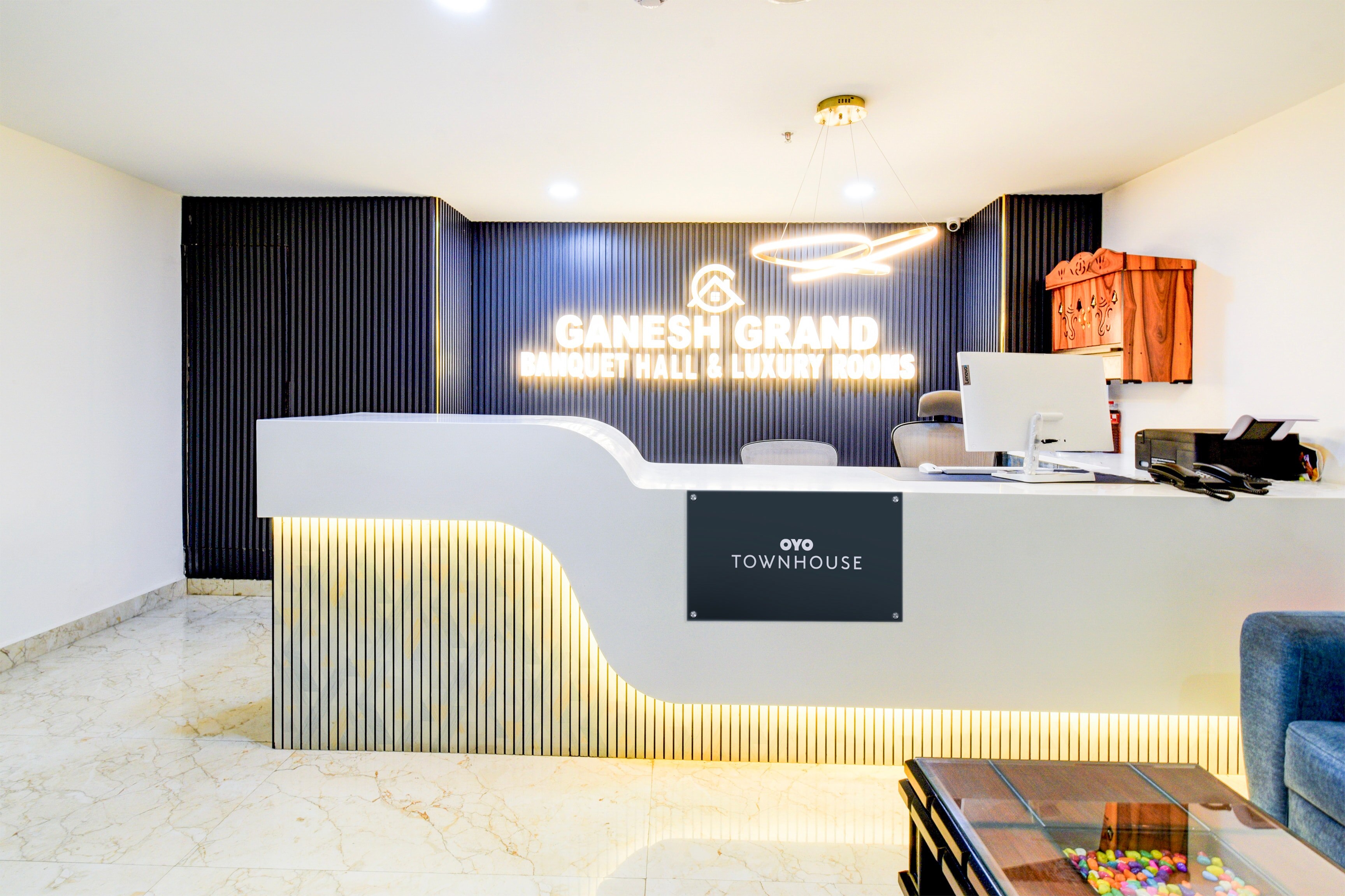 Super Townhouse Ganesh Grand 𝗕𝗢𝗢𝗞 Hyderabad Hotel