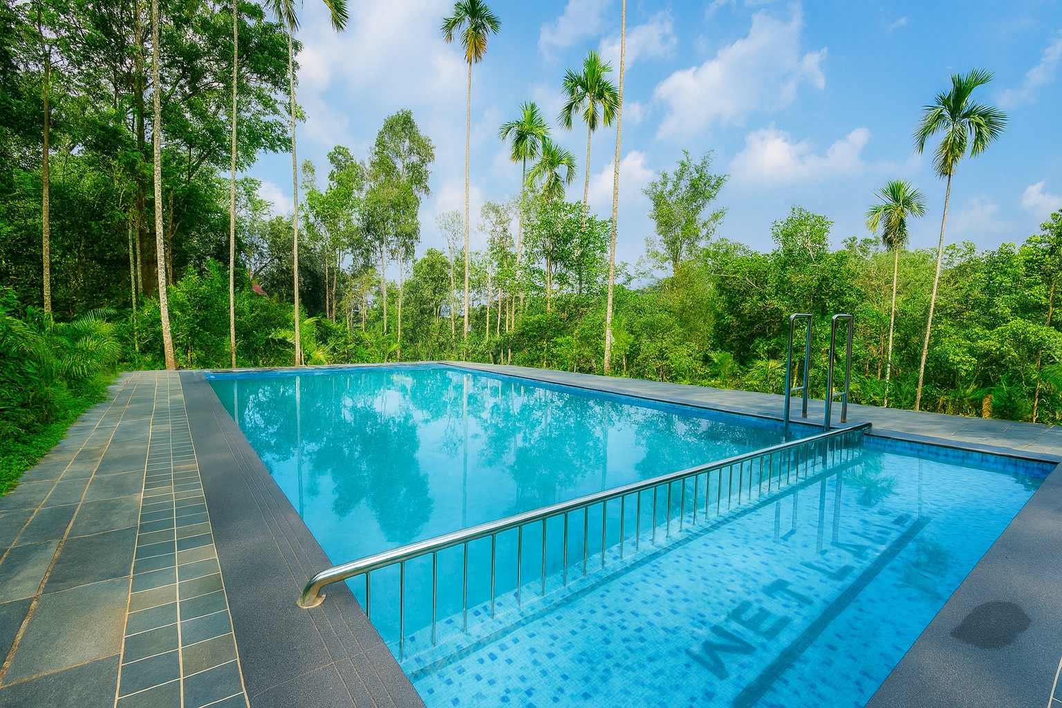 Wetlands Wayanad Pool Resort near Natural Waterfalls 𝗕𝗢𝗢𝗞 Wayanad Homestay