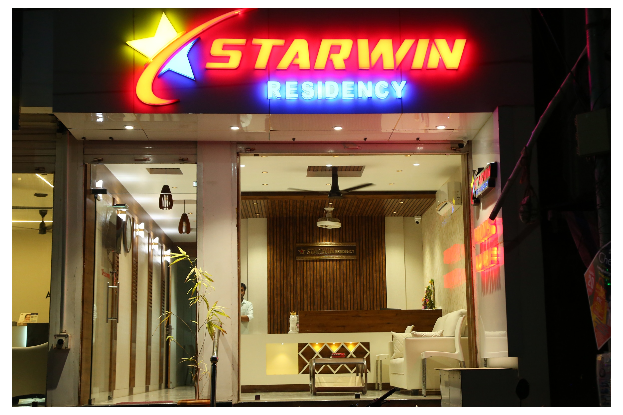 STARWIN RESIDENCY 𝗕𝗢𝗢𝗞 Ramanathapuram Hotel