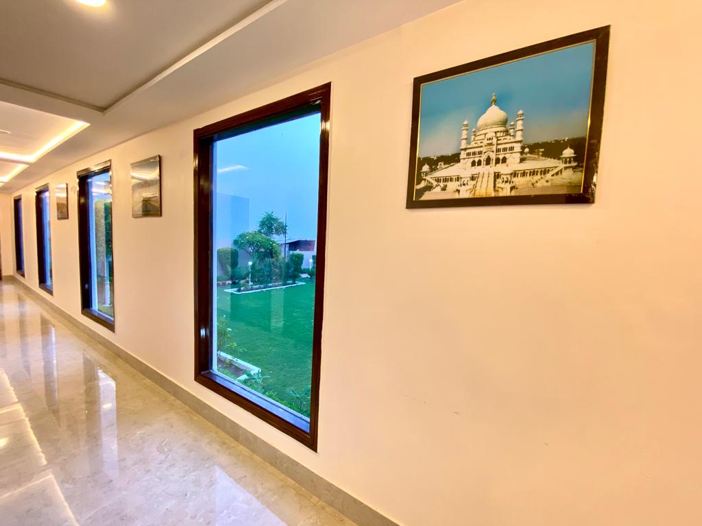 Aarzoo Stays Agra 𝗕𝗢𝗢𝗞 Agra Homestay