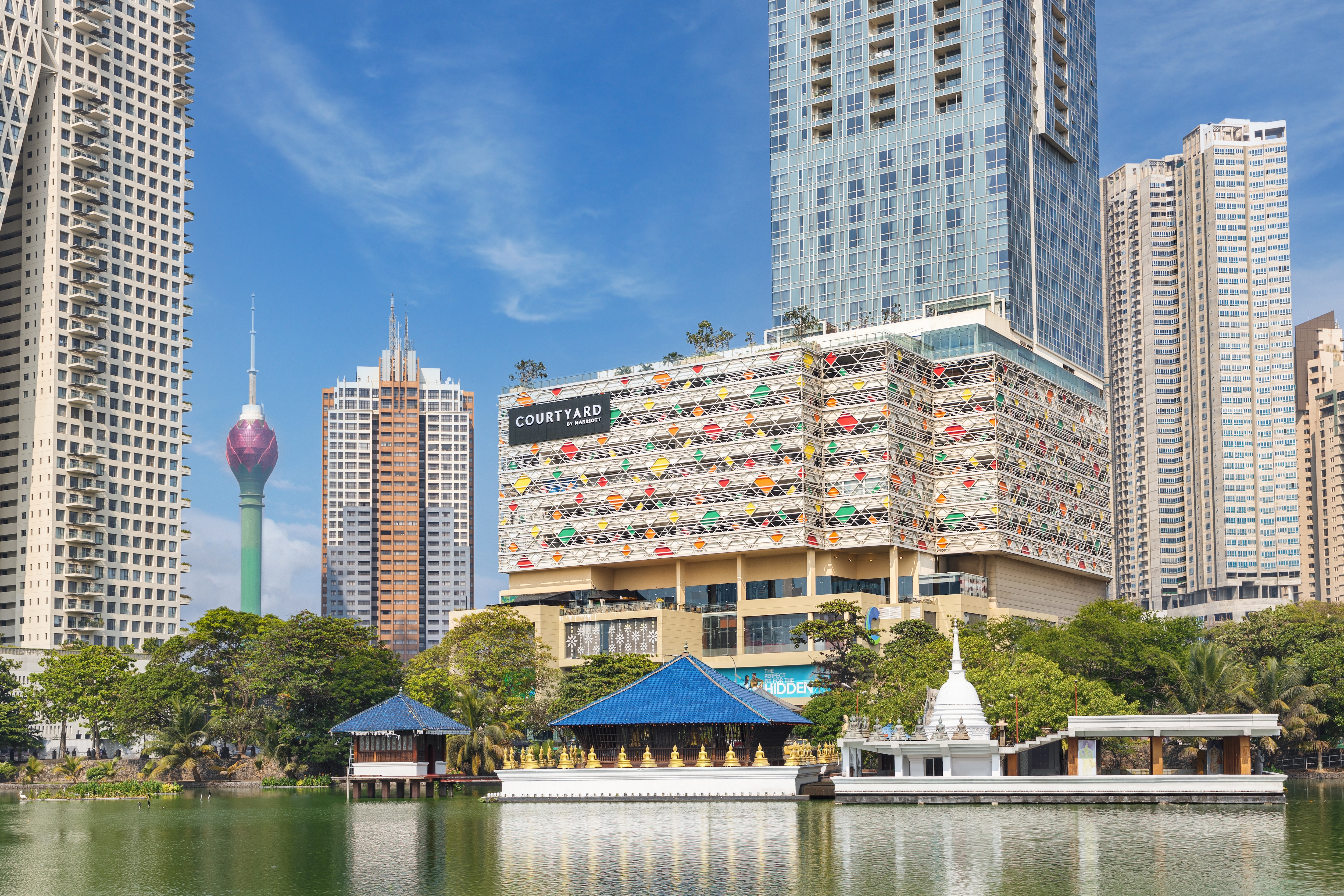 Courtyard by Marriott Colombo 𝗕𝗢𝗢𝗞 Colombo Hotel 𝘄𝗶𝘁𝗵 𝗙𝗥𝗘𝗘 𝗖𝗮𝗻𝗰𝗲𝗹𝗹𝗮𝘁𝗶𝗼𝗻