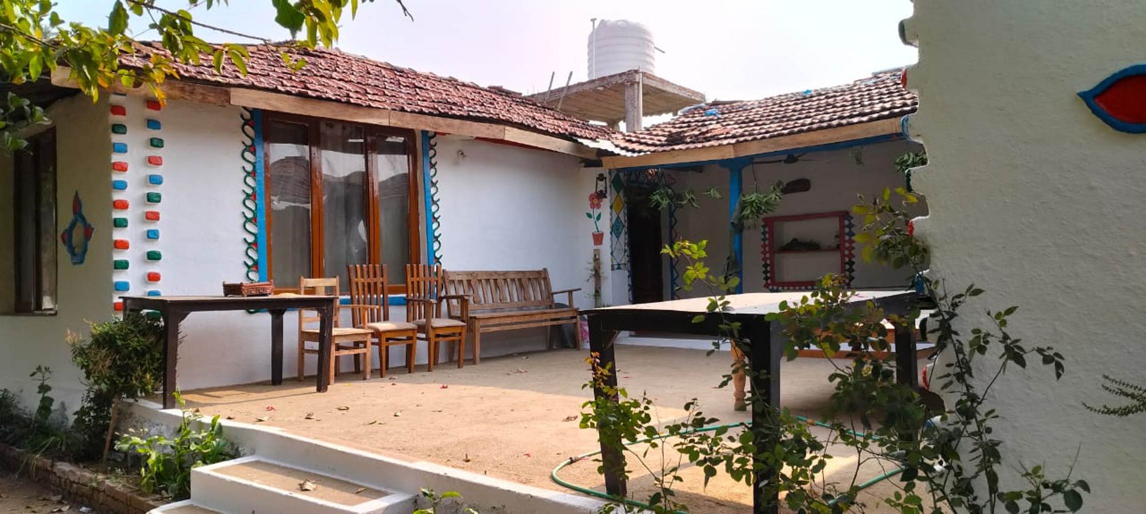 Namami and Panchvati Homestay 𝗕𝗢𝗢𝗞 Jabalpur Homestay