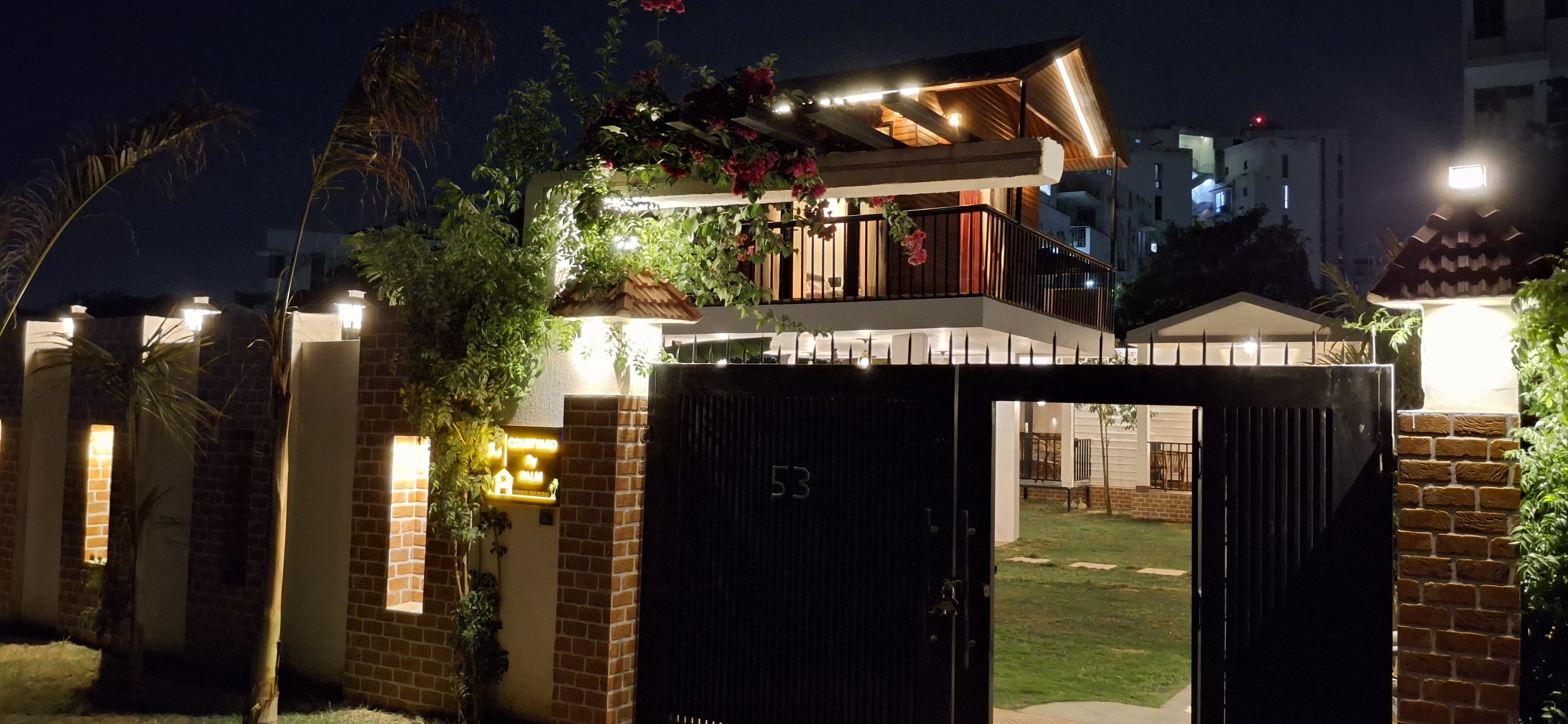 Courtyard By Palm 𝗕𝗢𝗢𝗞 Gurgaon Villa