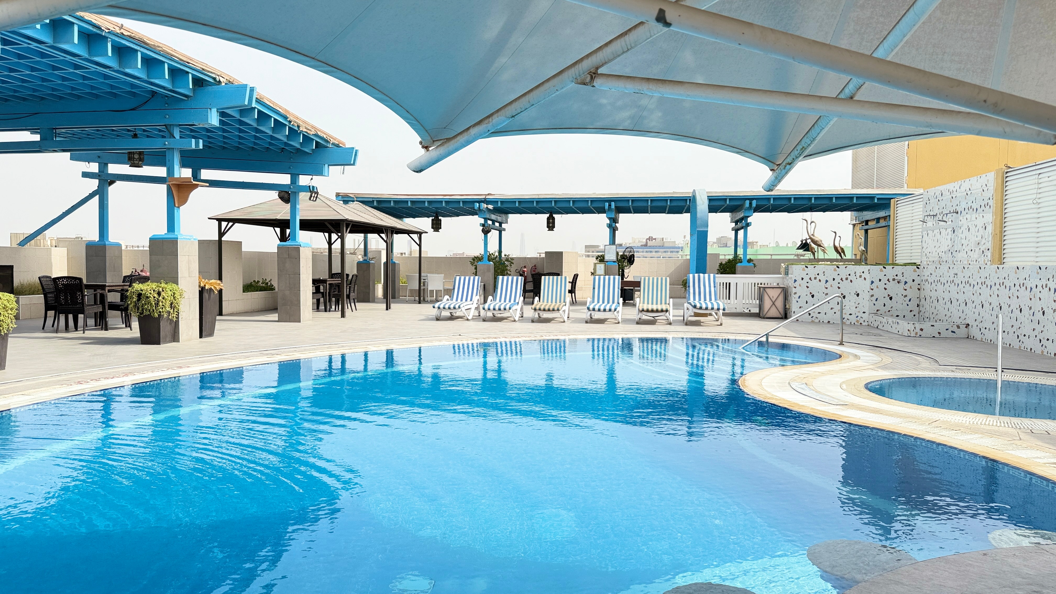 Sunday Suites Excelsior Hotel Deira (formerly Sheraton Deira) 𝗕𝗢𝗢𝗞 ...