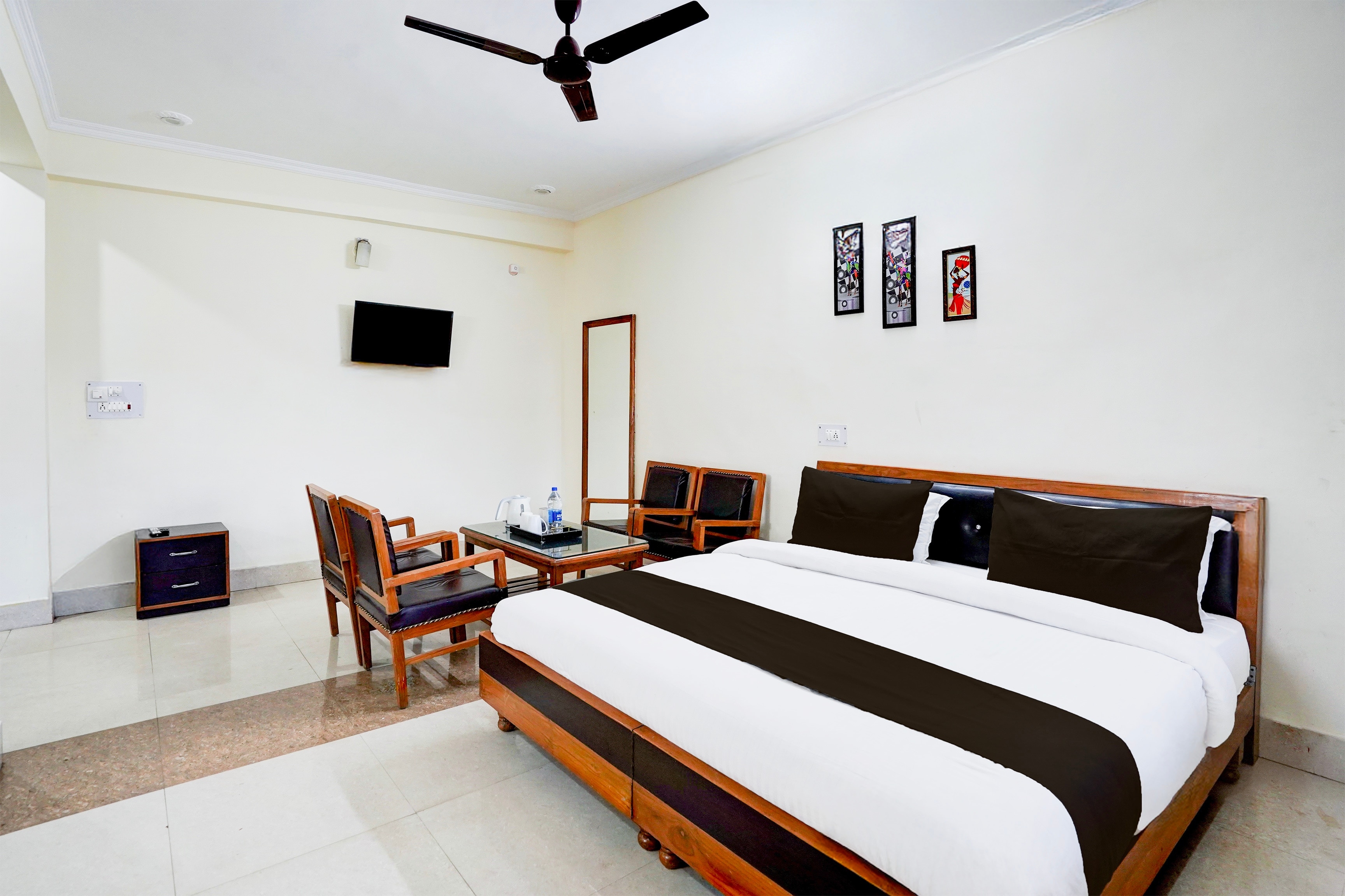 Address of Super Townhouse Mall Road Near Library Chowk - Hotel in ...